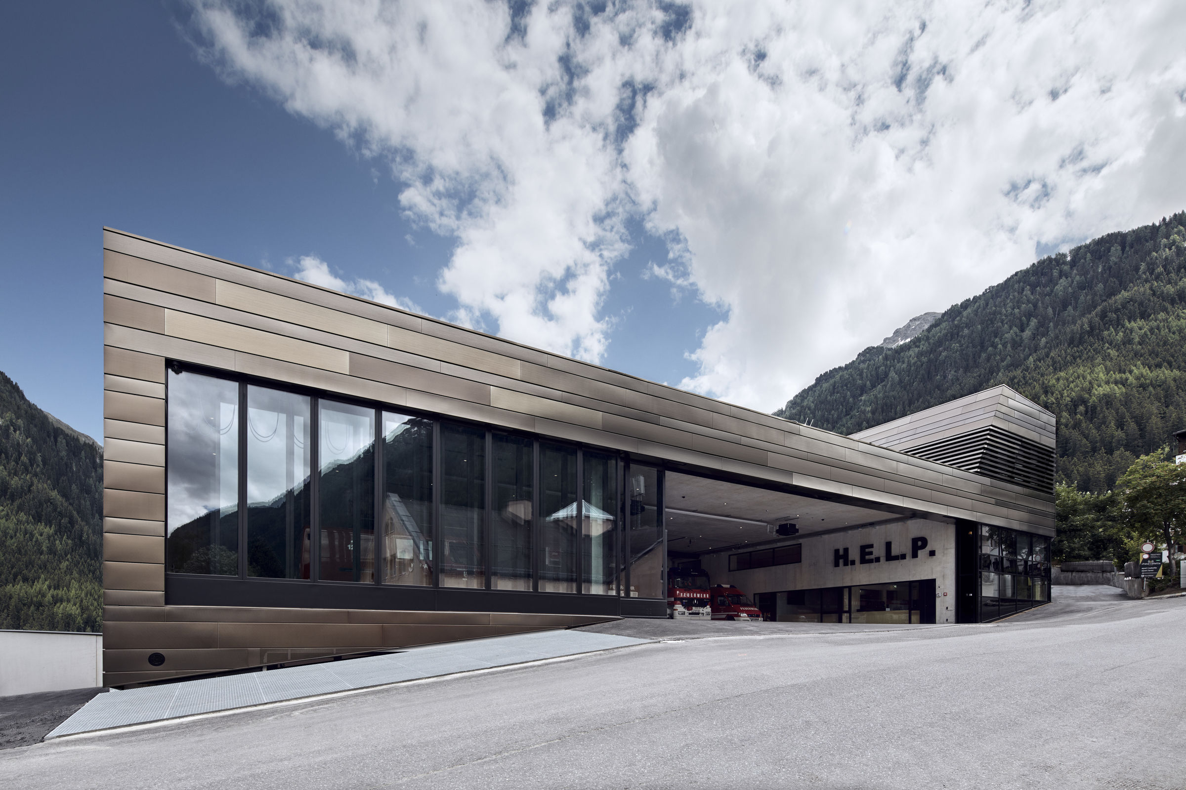 DURA - Design: electro-coloured by ROOFINOX | Archello