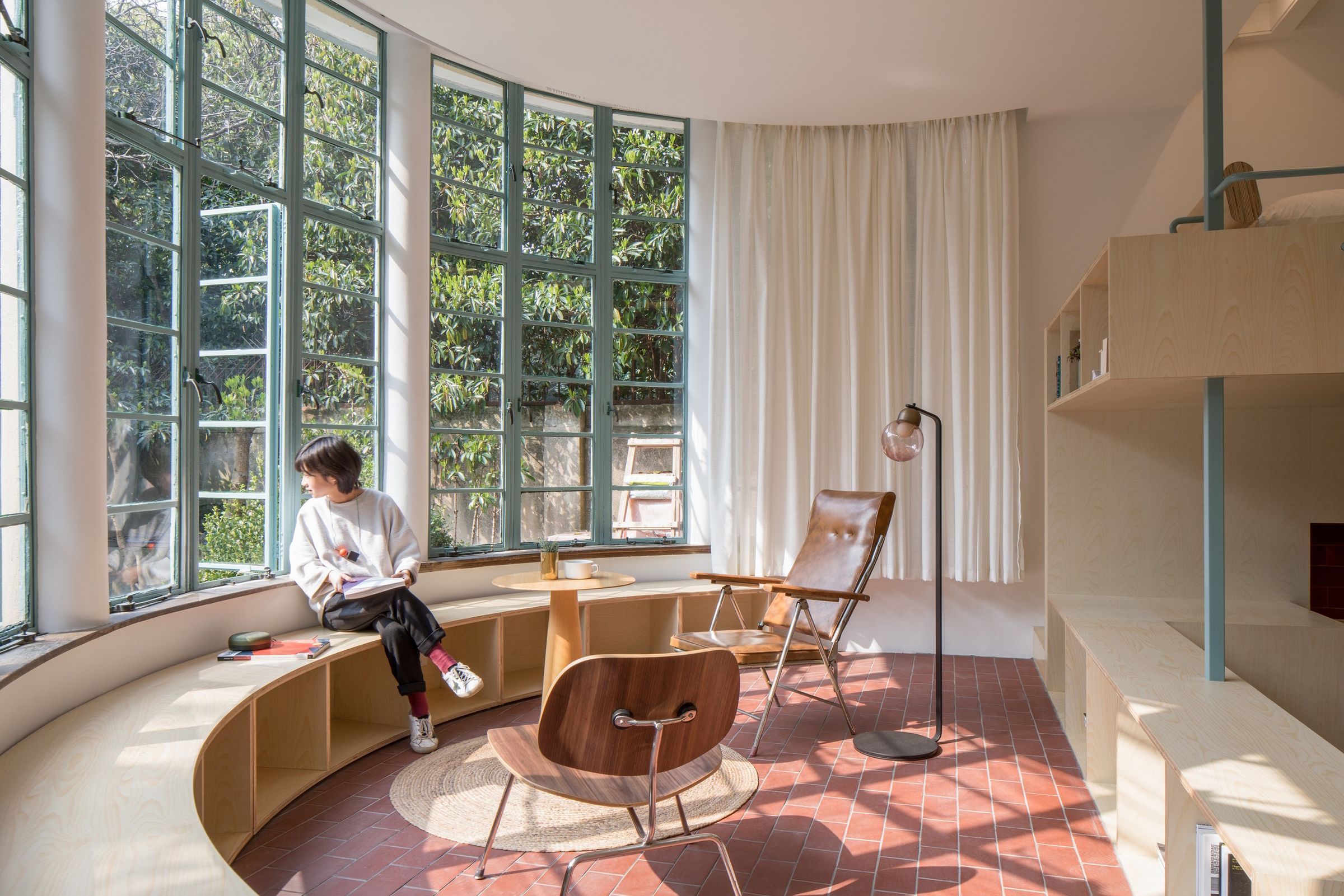 U-shape room | Atelier tao+c | Archello