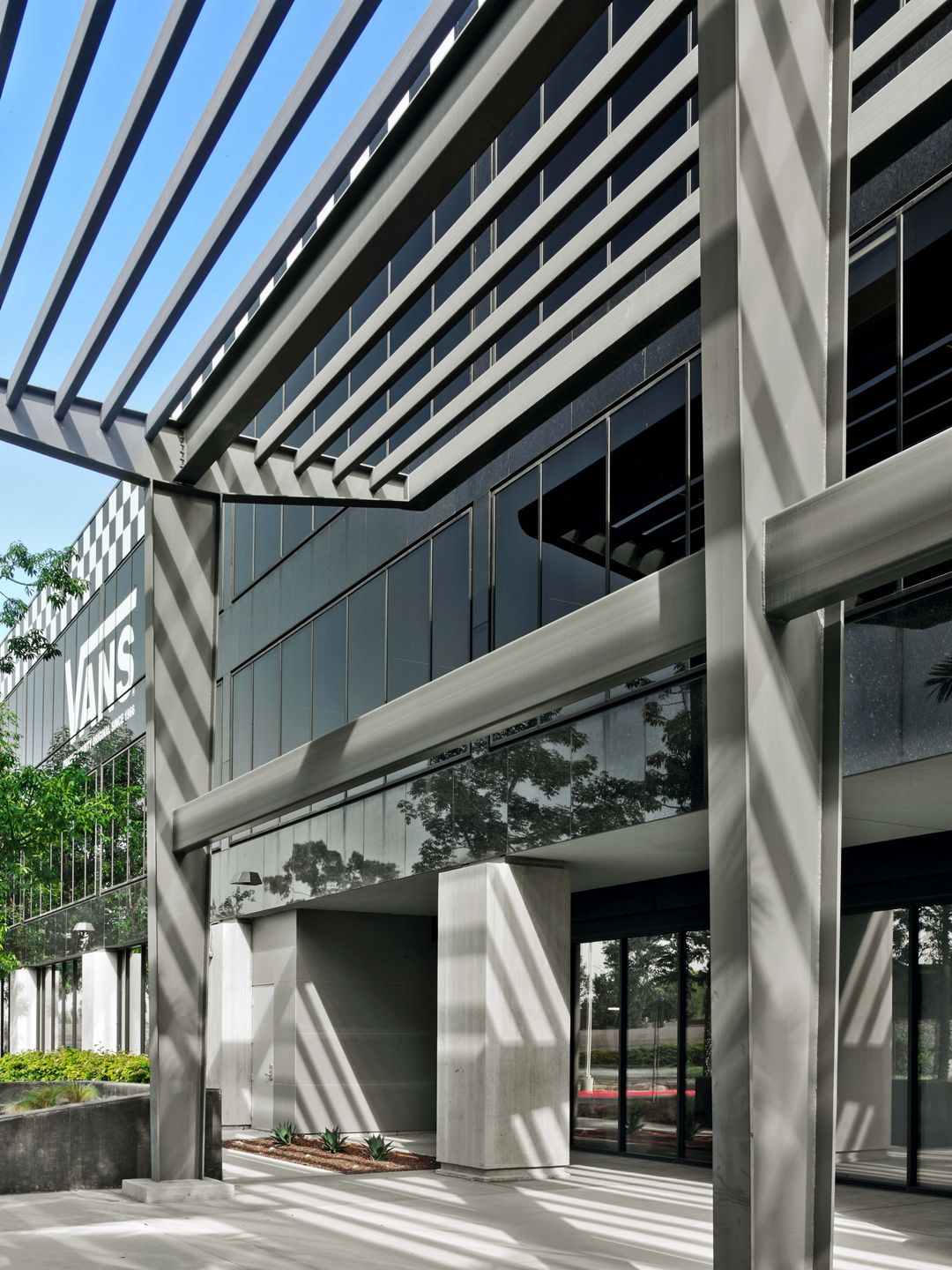 Gallery of Vans Worldwide Headquarters | Rapt Studio | Media - 8