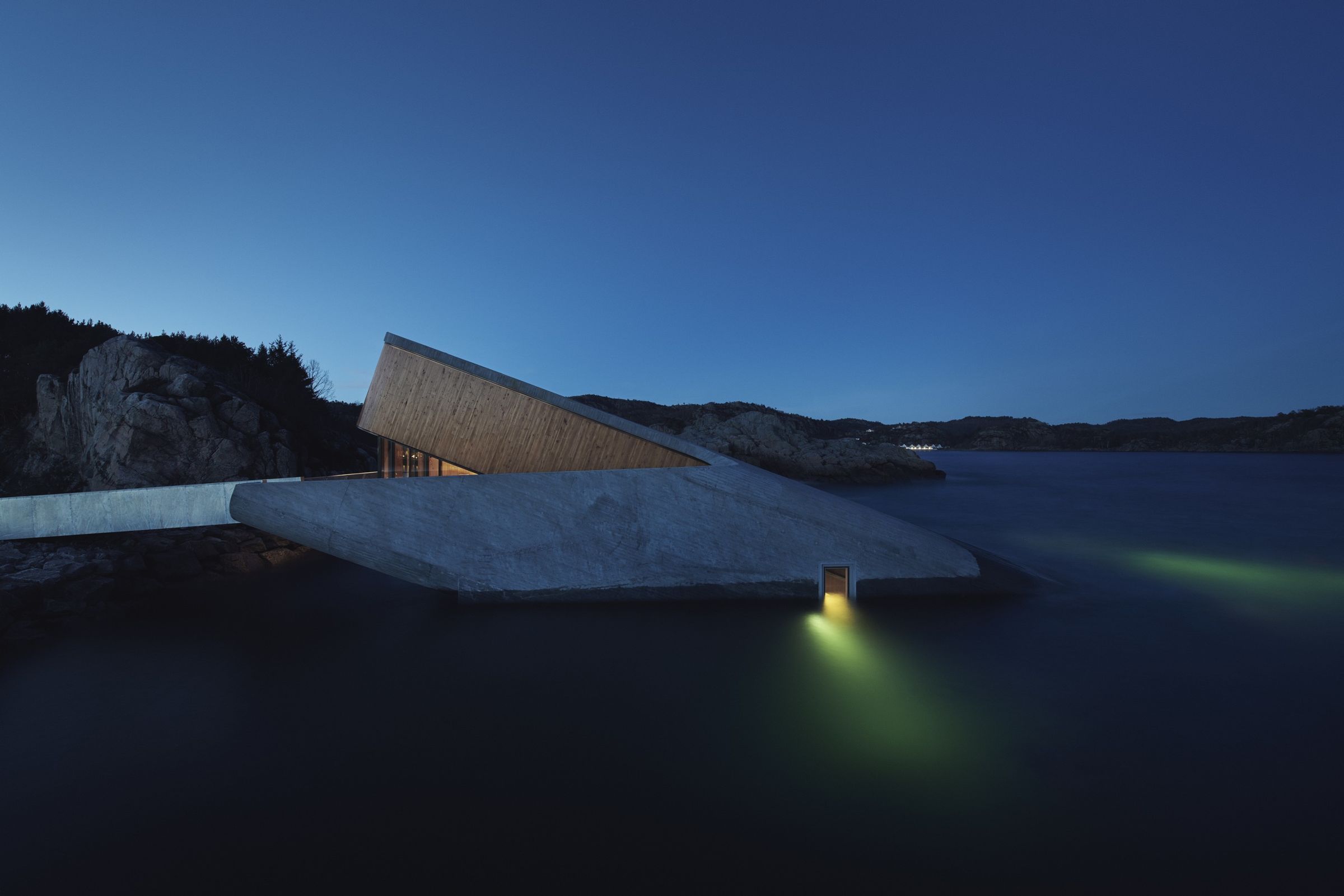 Gallery of “Under”, Europe’s First Underwater Restaurant | Snøhetta ...