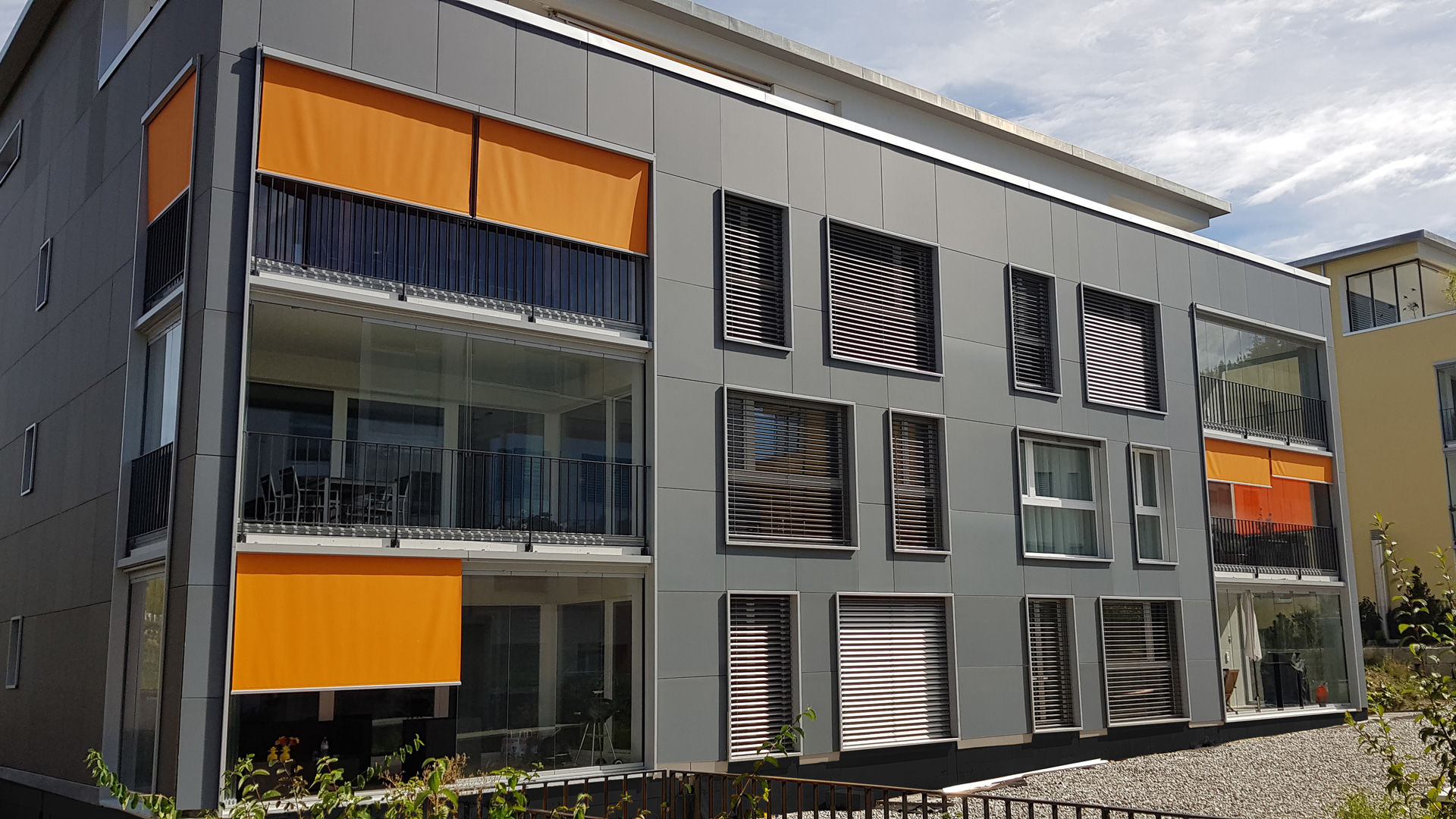 SOLARCOLOR by Megasol Energie | Archello