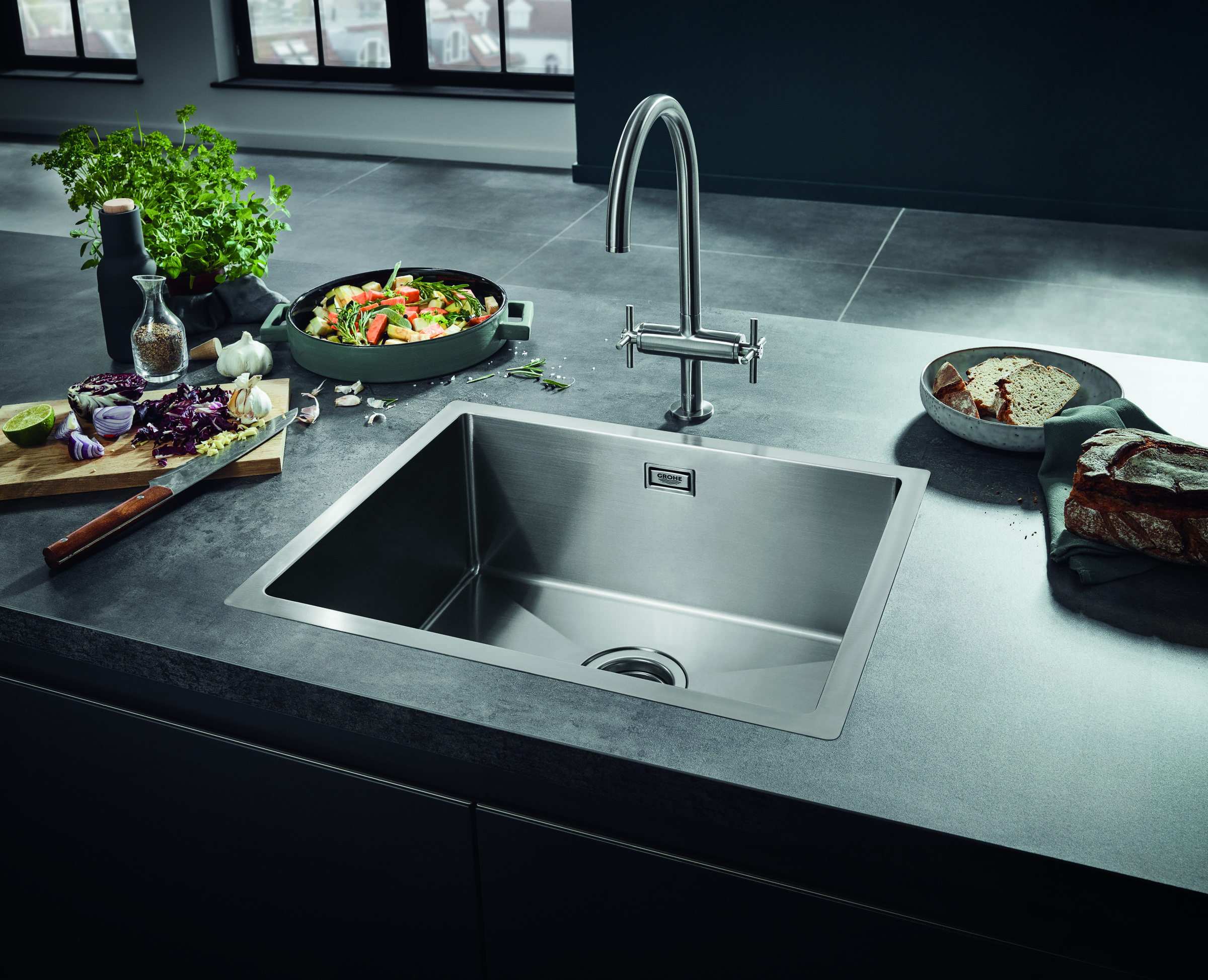 Stainless Steel Sinks by GROHE | Archello