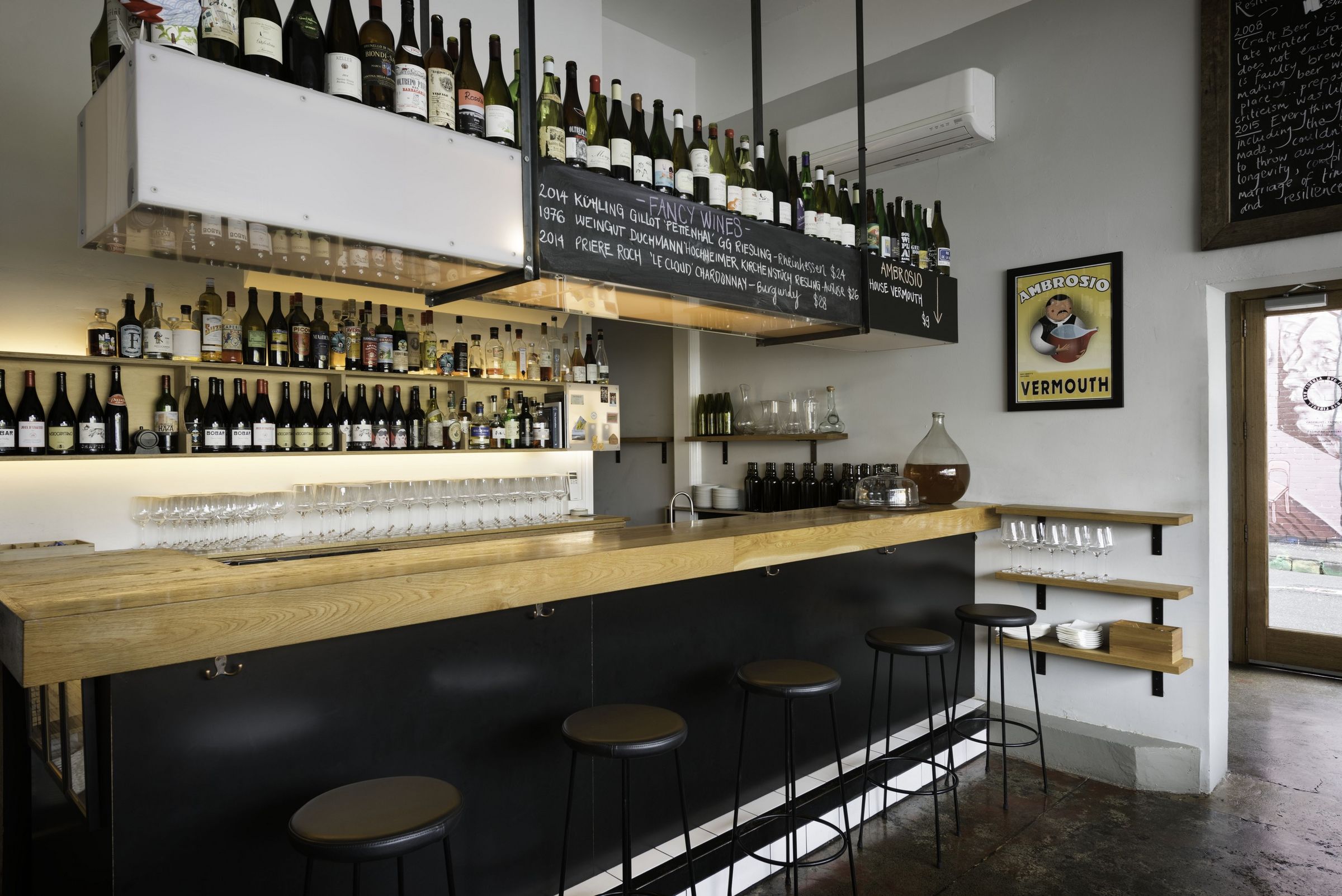 Bar Liberty | Drawing Room Architecture | Archello