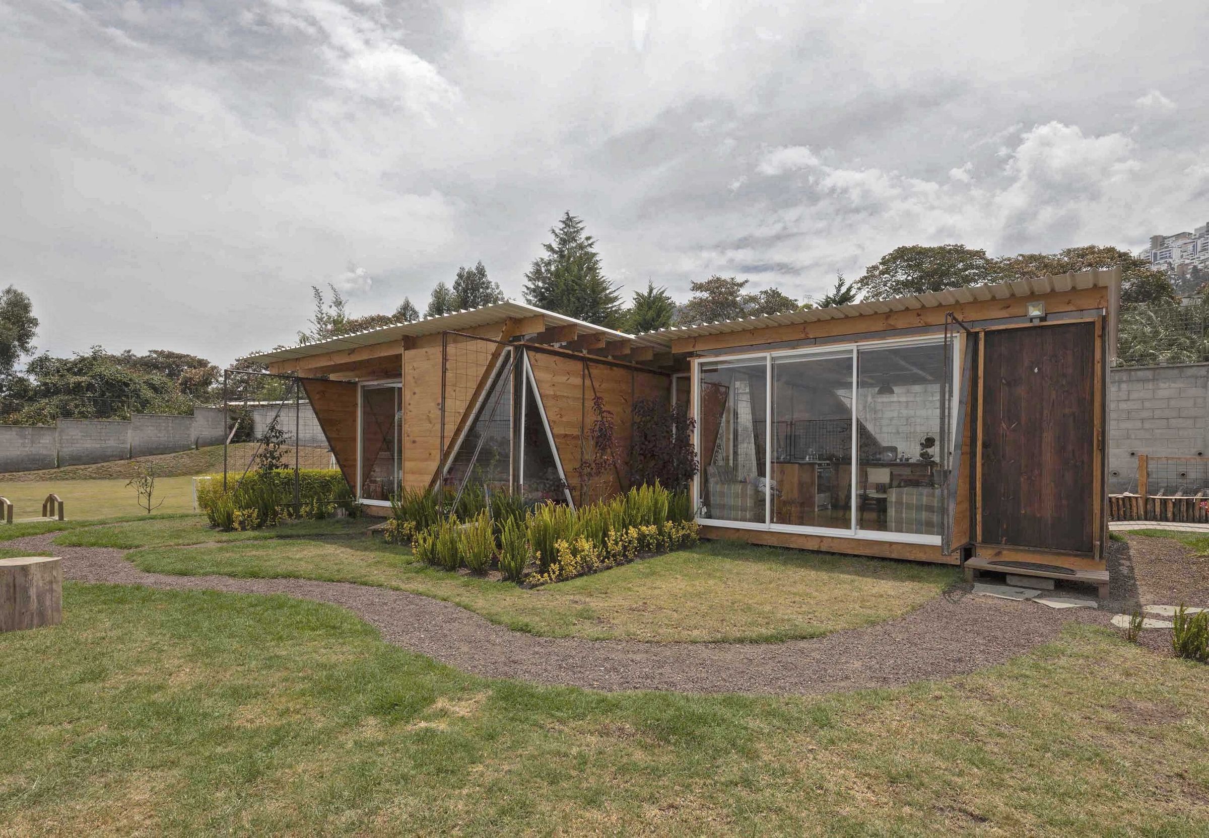 Gallery of Orange lemon House | La cabina de la curiosidad | Media - 3