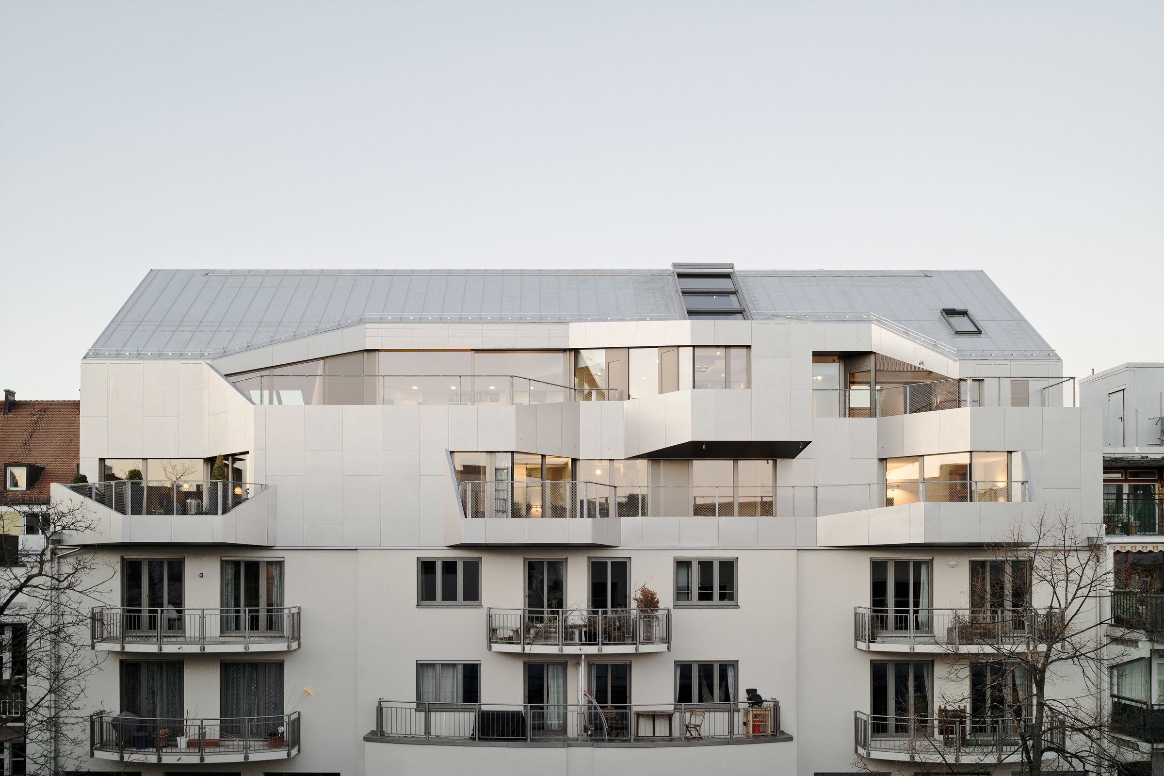 Roof extension Maxvorstadt_R11 | Pool Leber Architekten | Archello