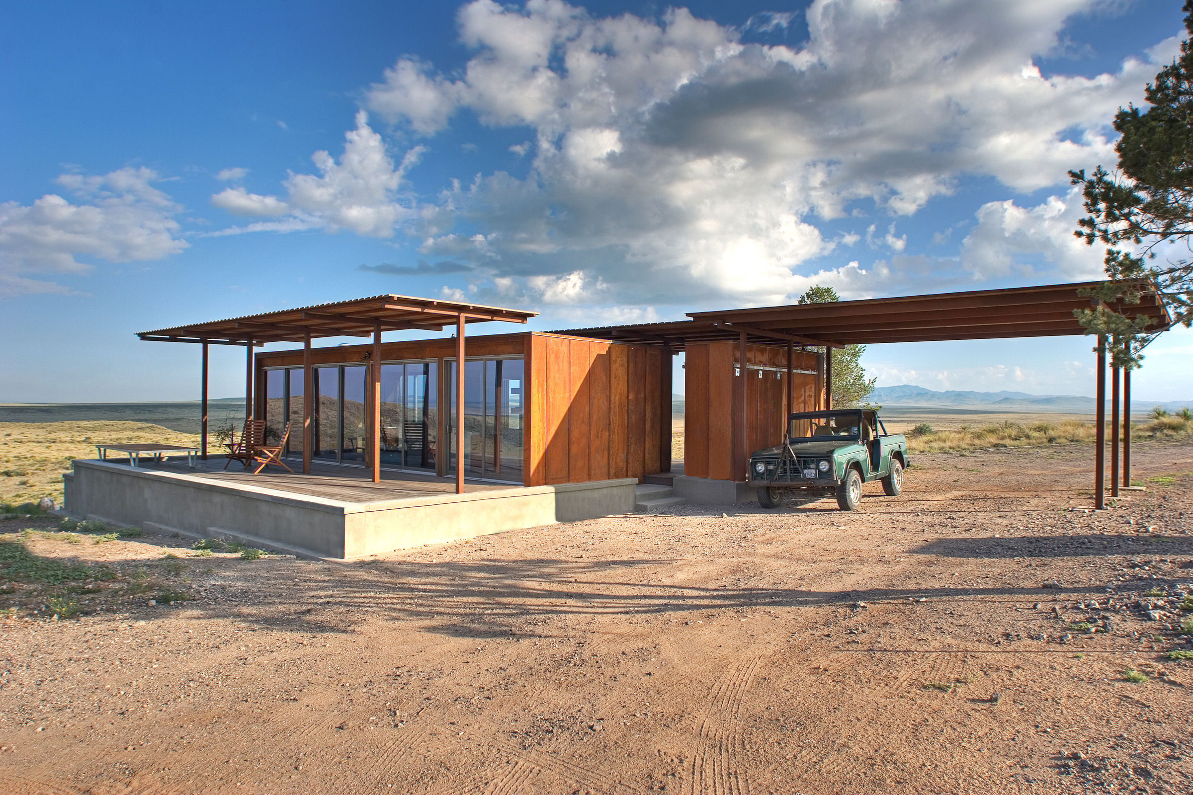 Marfa weeHouse | Alchemy Architects | Archello