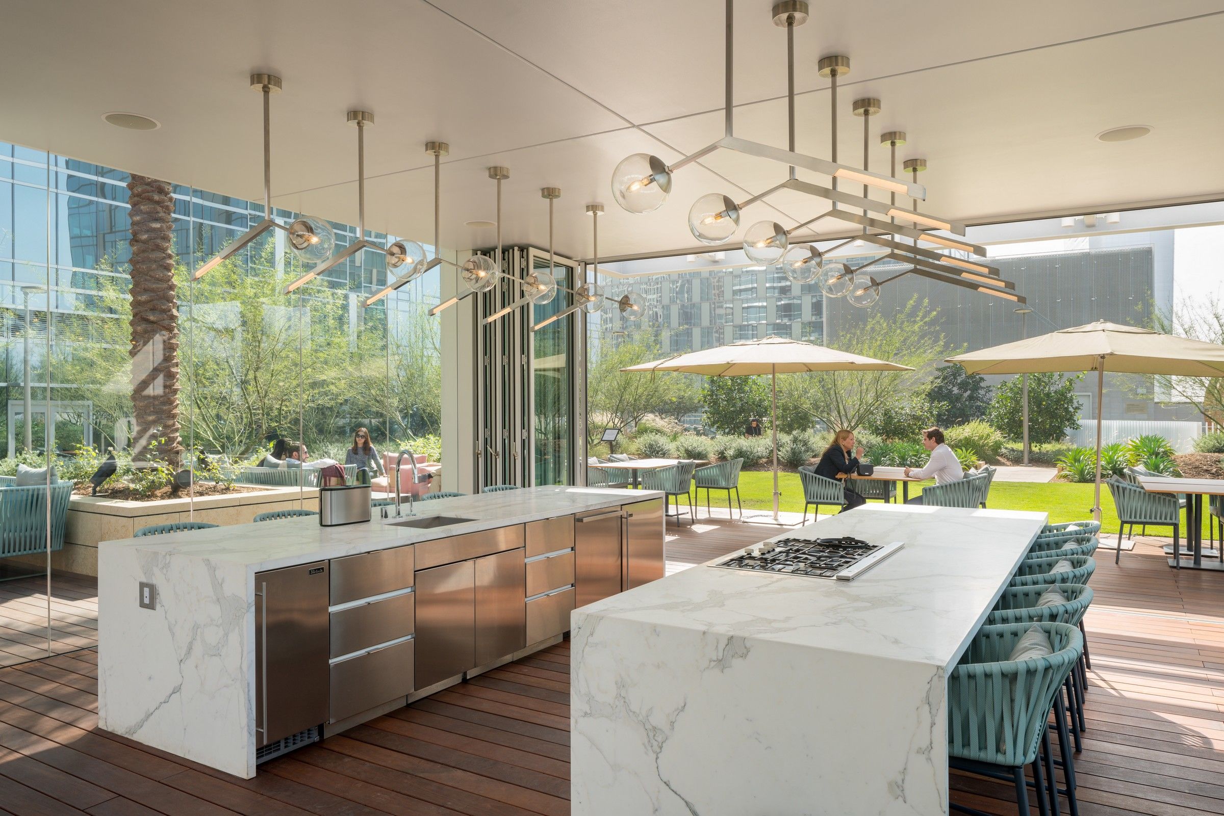 Gallery of Metropolis Los Angeles | JG Neukomm Architecture | Media - 17