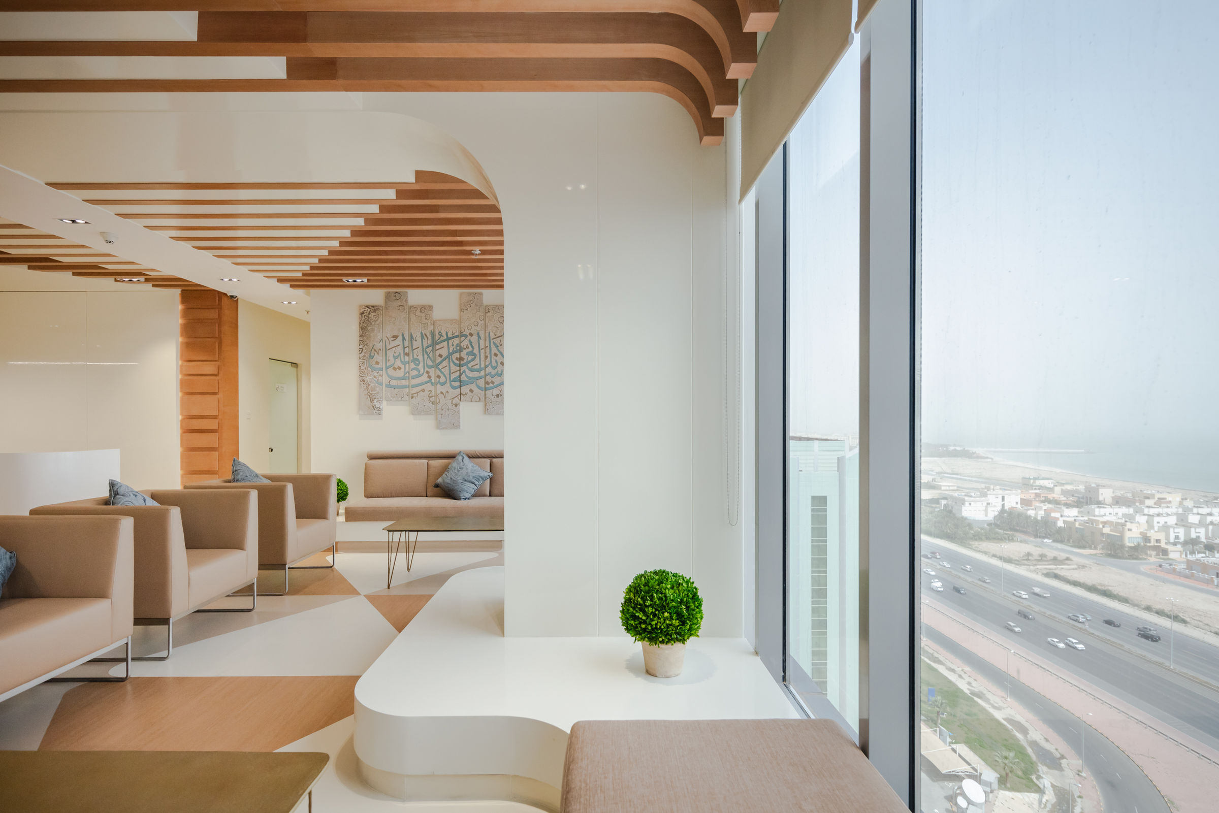 Gallery of Wara Hospital - Kuwait | BÖWE | Media - 6