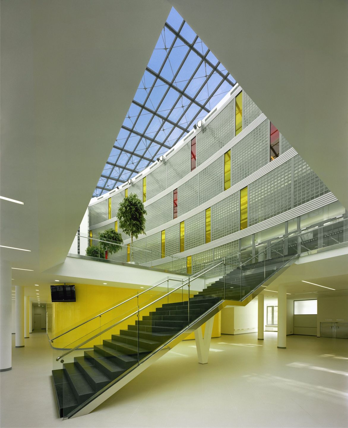 UNIVERSITY OF ZLÌN | Seves Glassblock | Archello