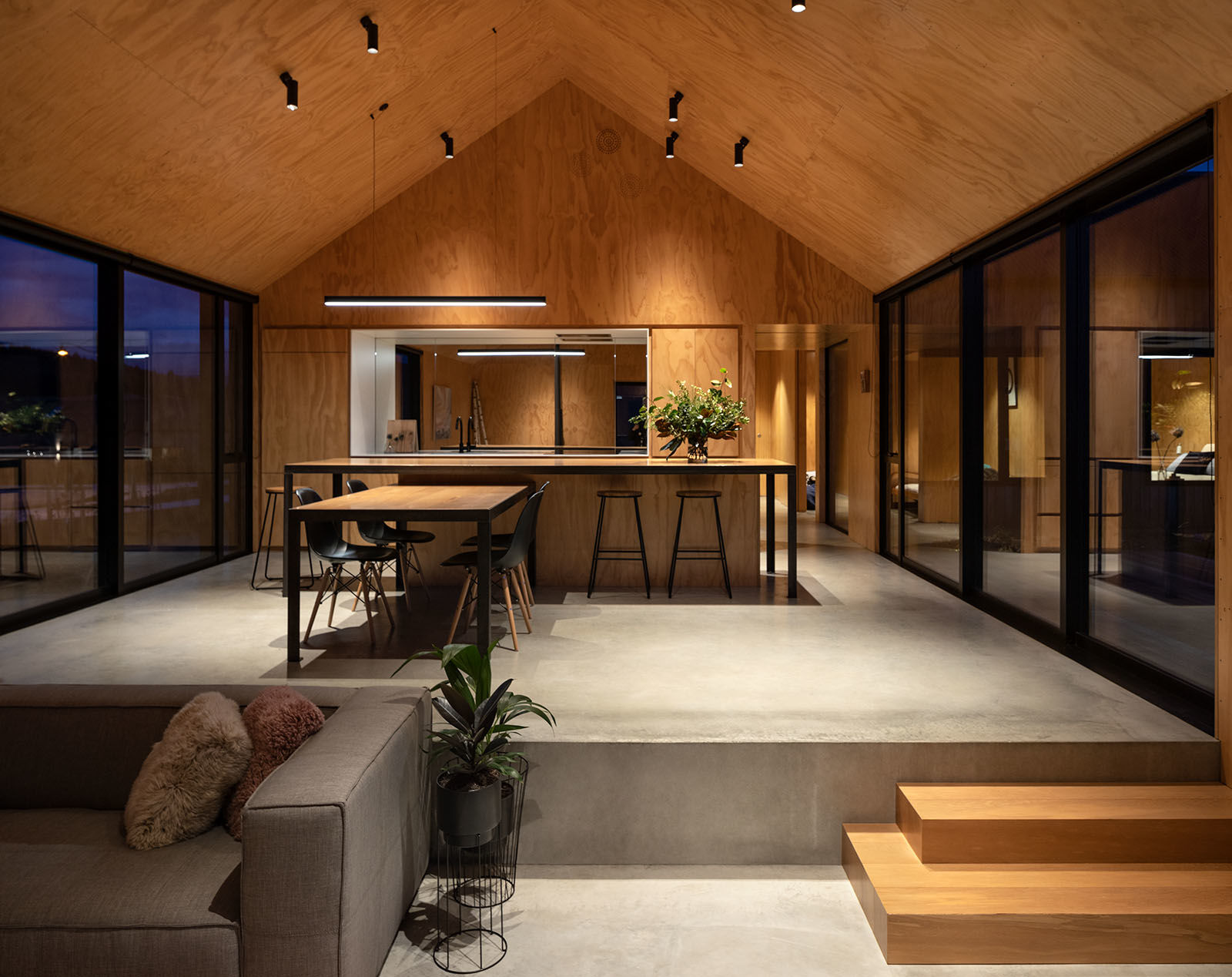 Gallery of Avalanche House | intuitive architects | Media - 11