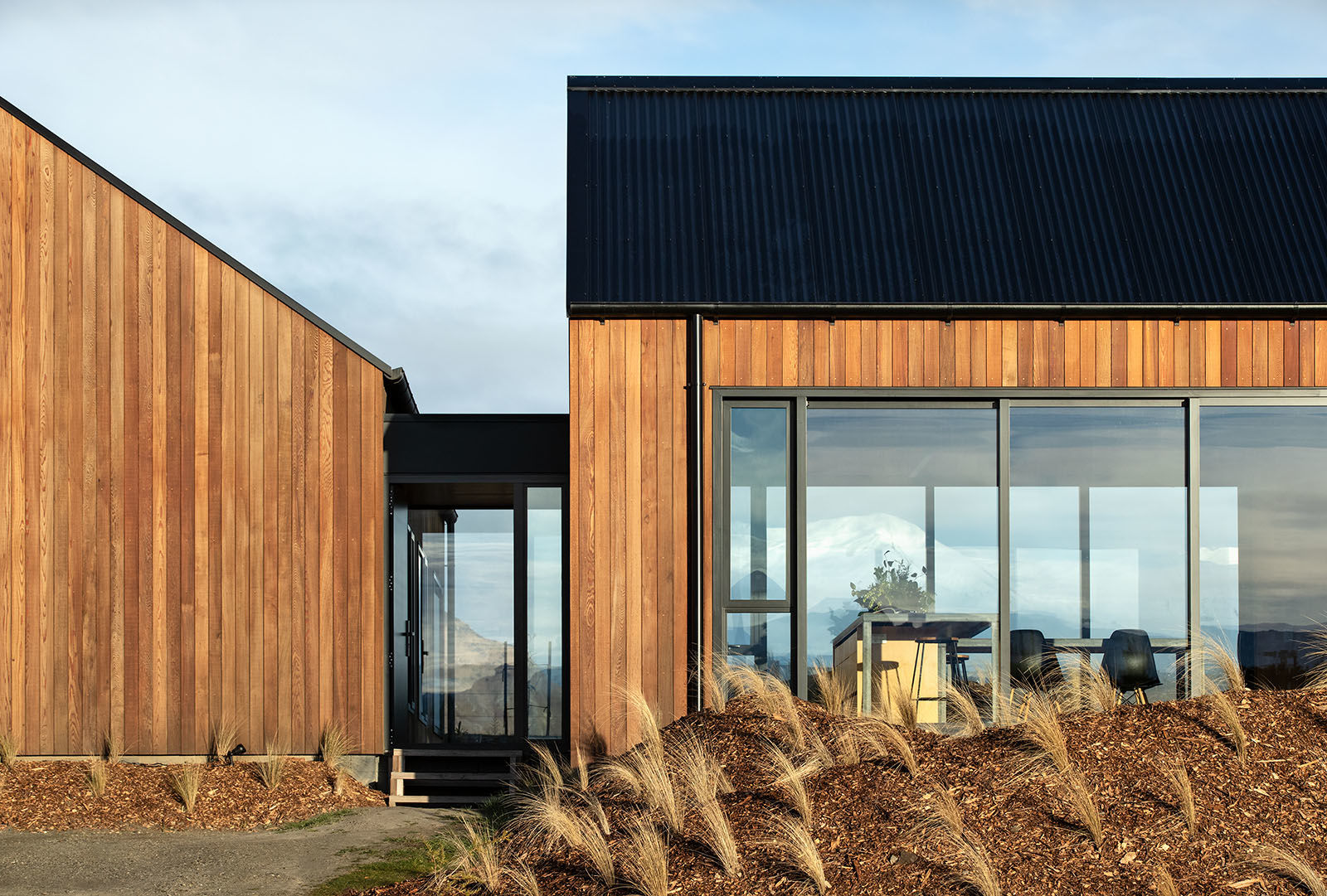 Gallery of Avalanche House | intuitive architects | Media - 5