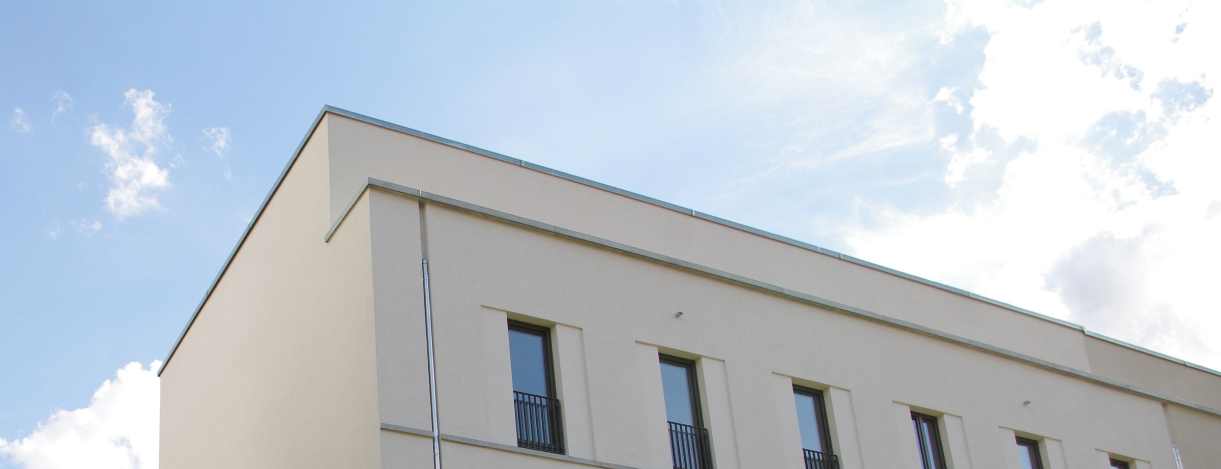 POROTECT A2 parapet plank van Hoerma | Archello