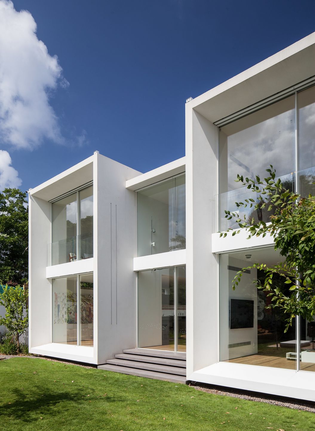 Gallery of Floating Tubes House | Anderman Architects | Media - 3