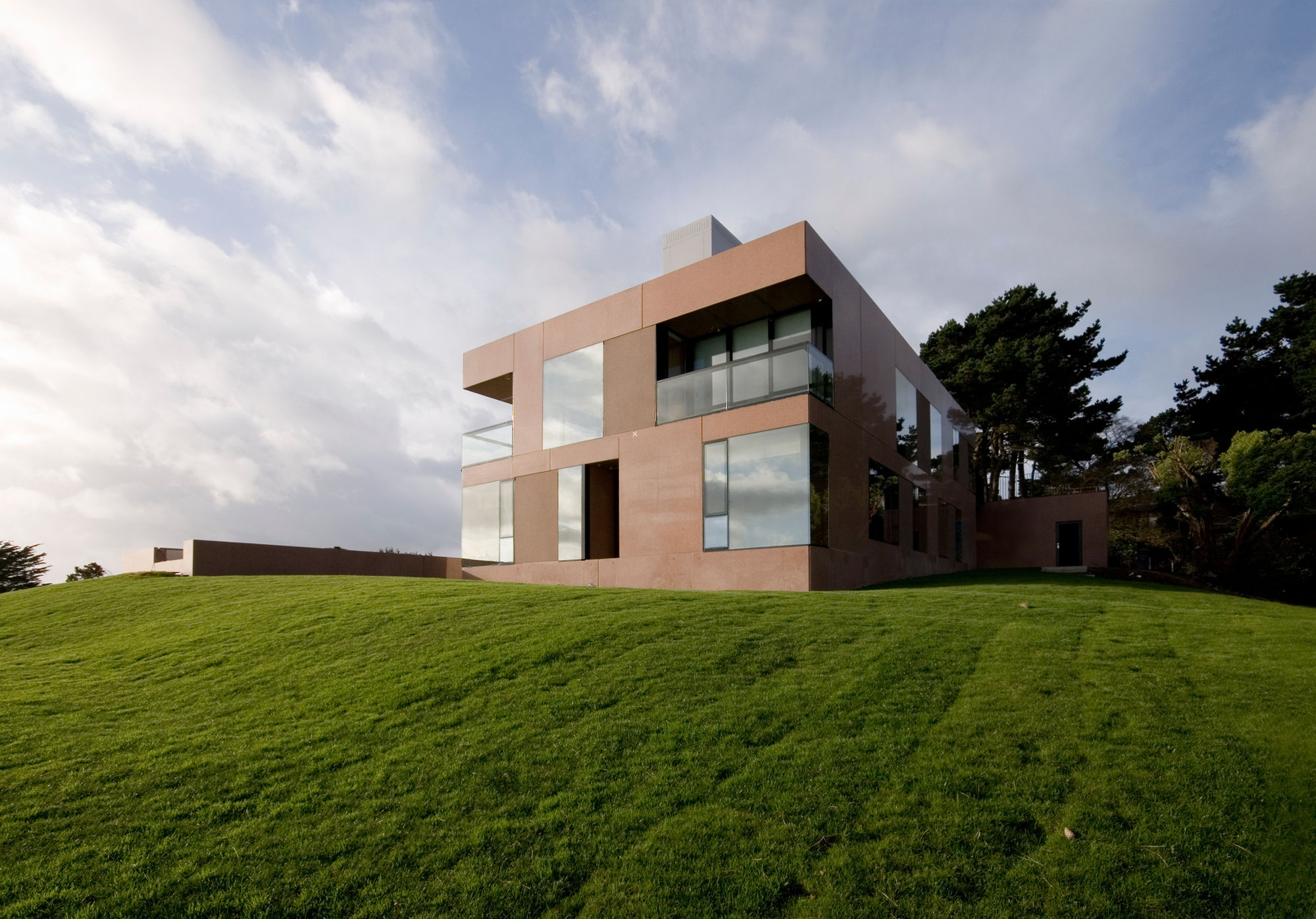 Precast House | FKL architects | Archello