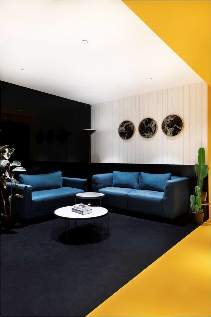 Gallery of Hello Yellow - Office Space | Humming Tree | Media - 4