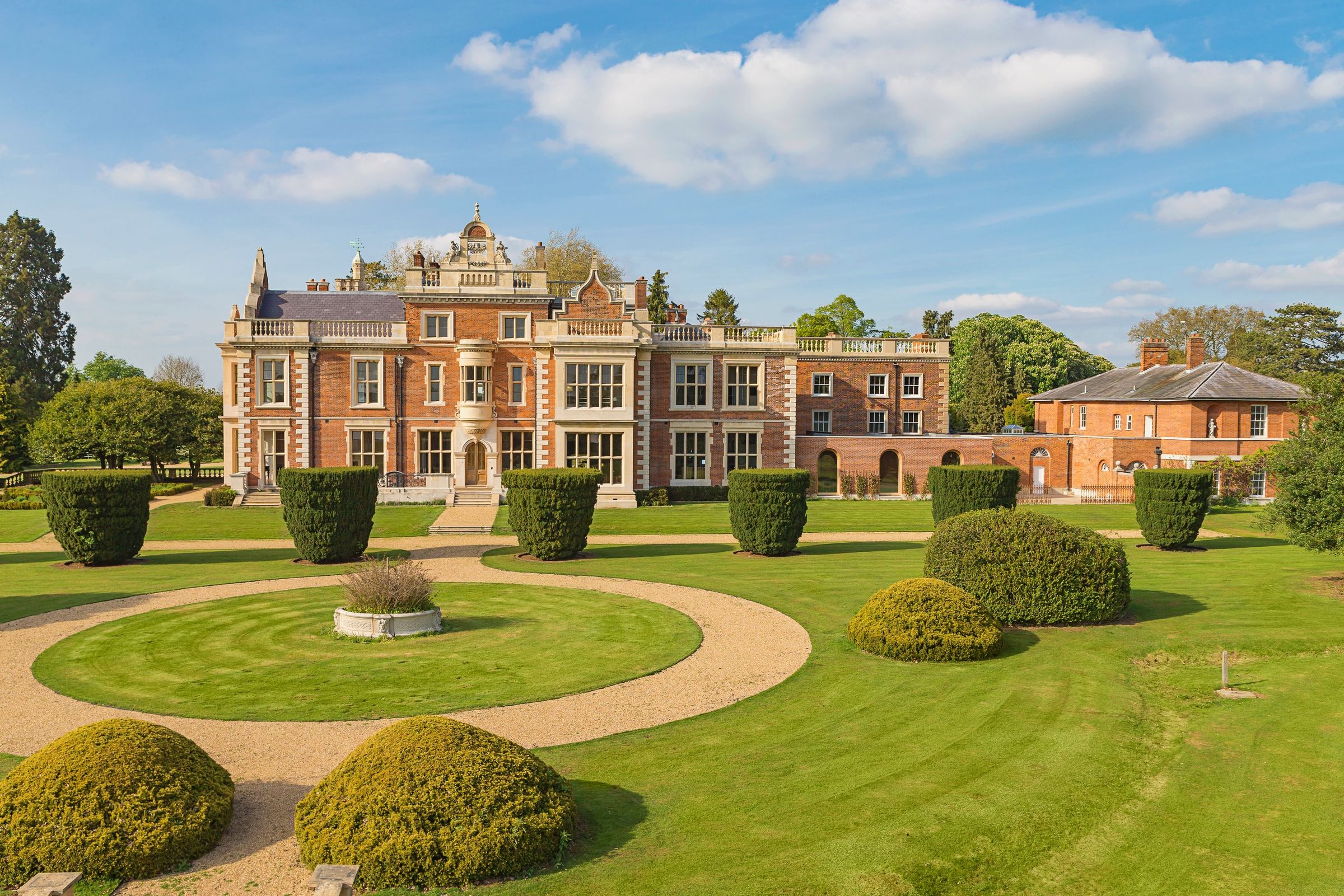 Barrington Hall | kennedytwaddle | Archello