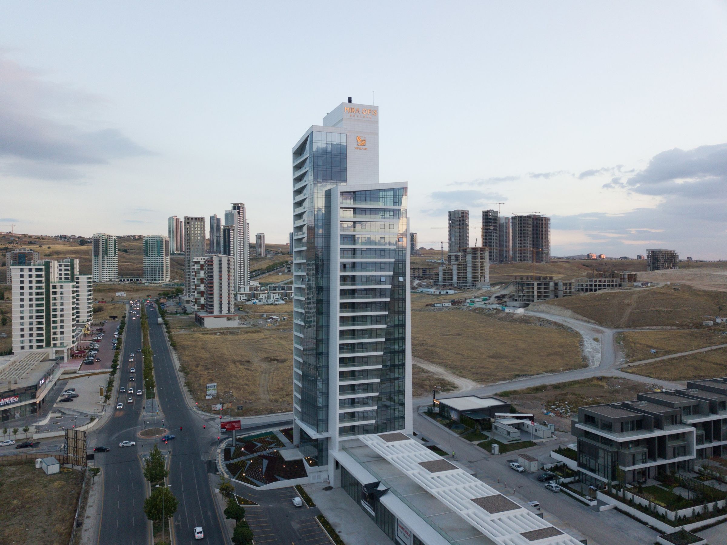 MIRA TOWER | Gökhan Aksoy Architects | Archello