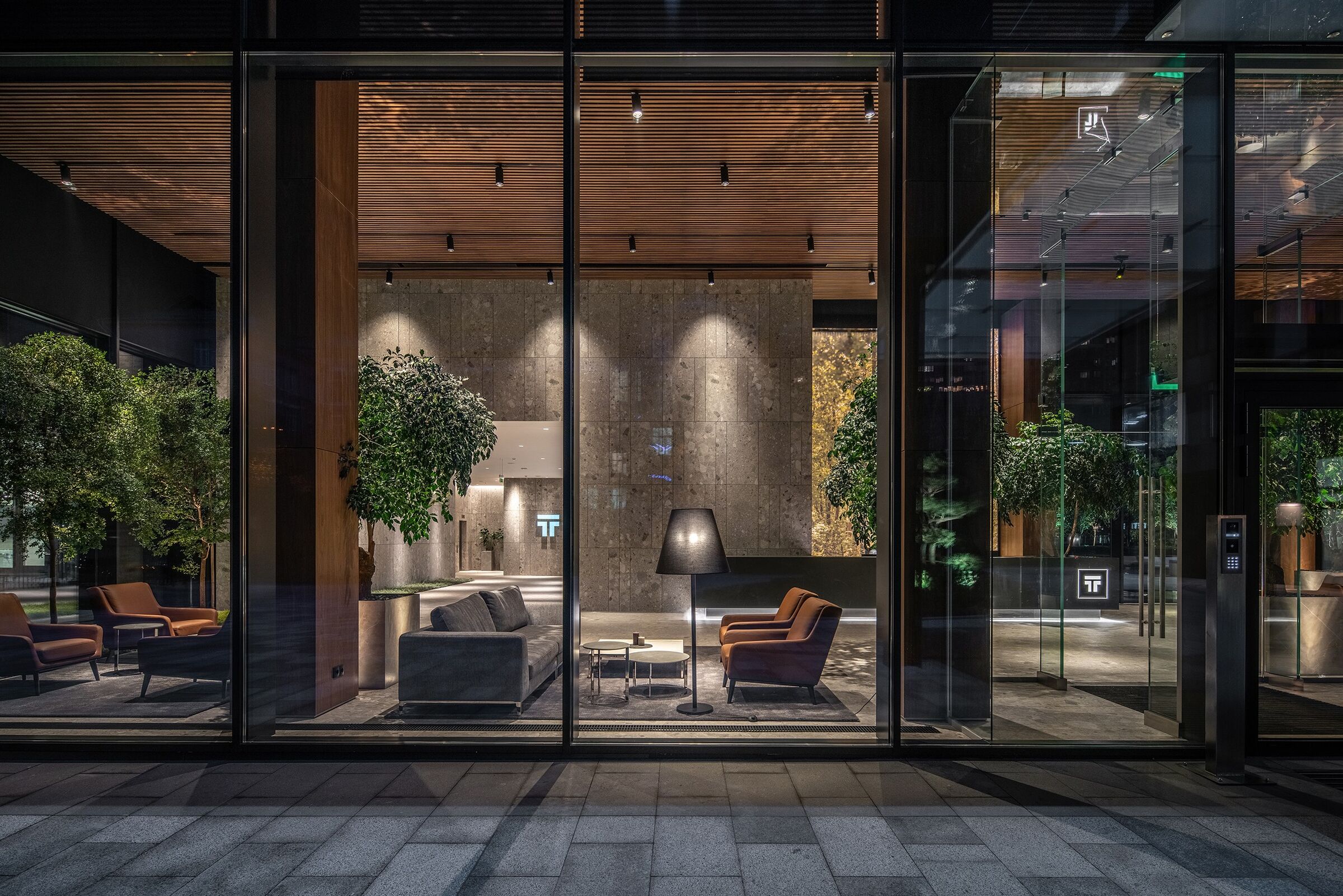 Gallery of Lobby in Tetris Hall | MONO Architects | Media - 36