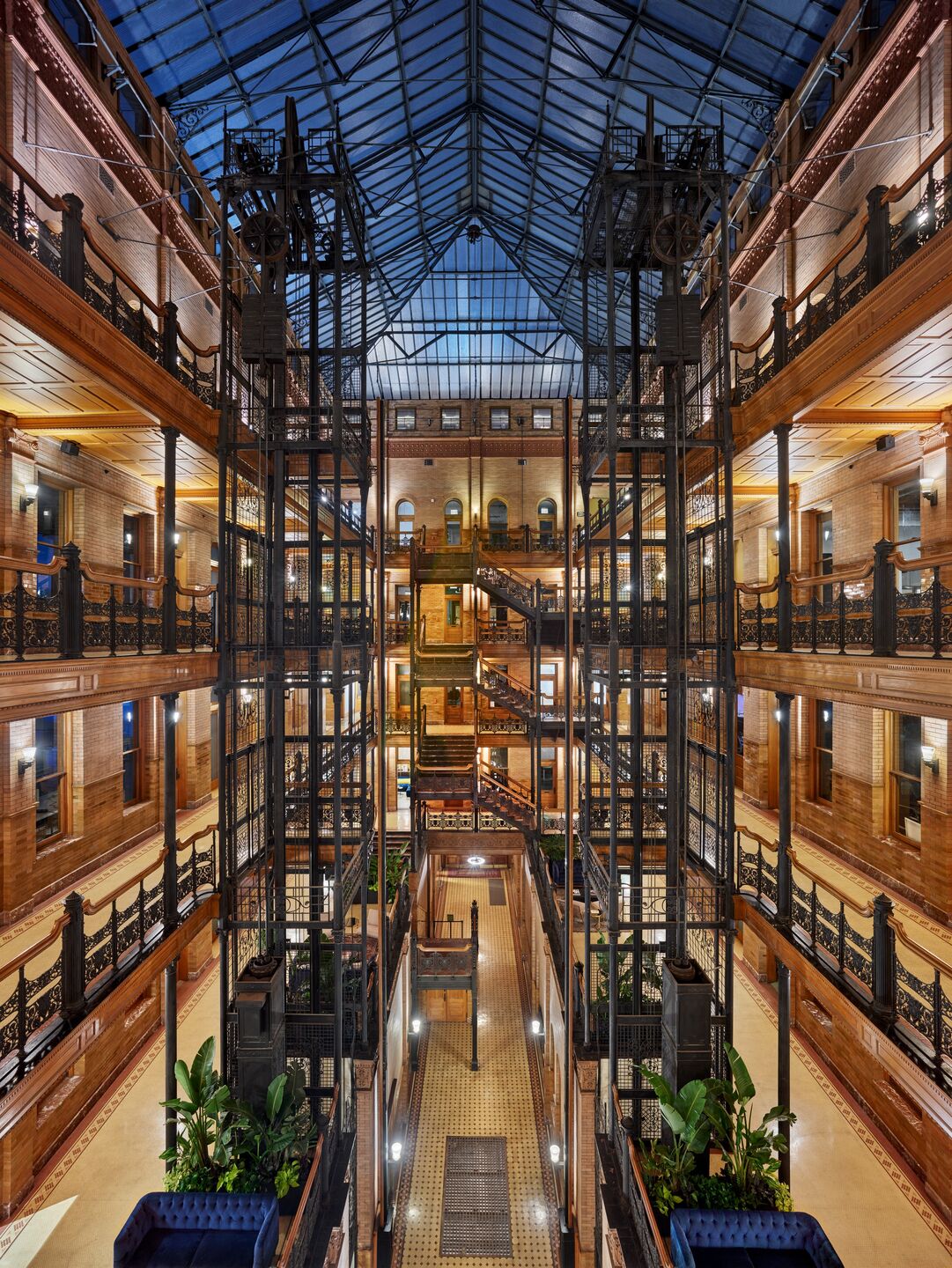 Gallery of NeueHouse Bradbury | DesignAgency | Media - 3