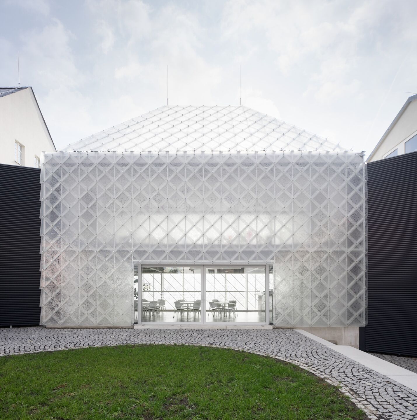 Gallery of Lasvit Headquarters | OV-A | Media - 4