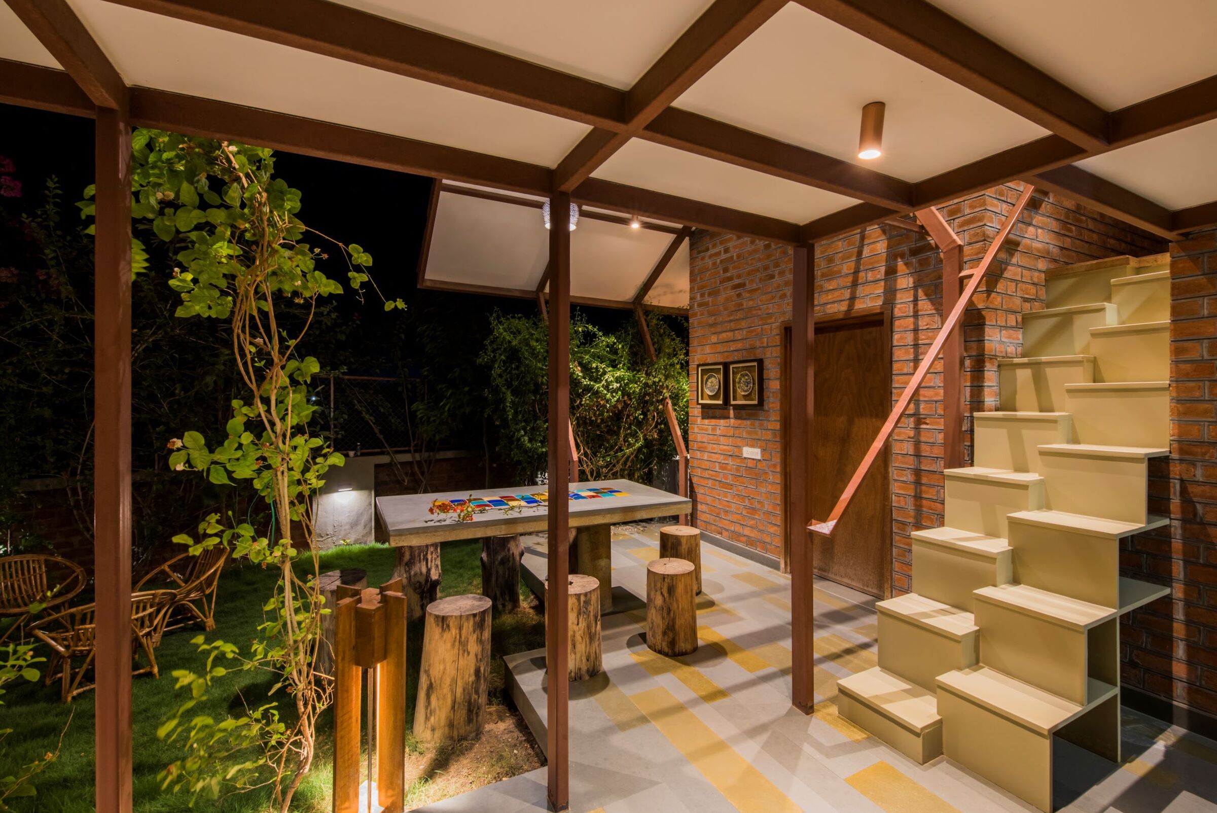 Gallery of Palasvada Residence | Tushar Parikh and Associates | Media - 10