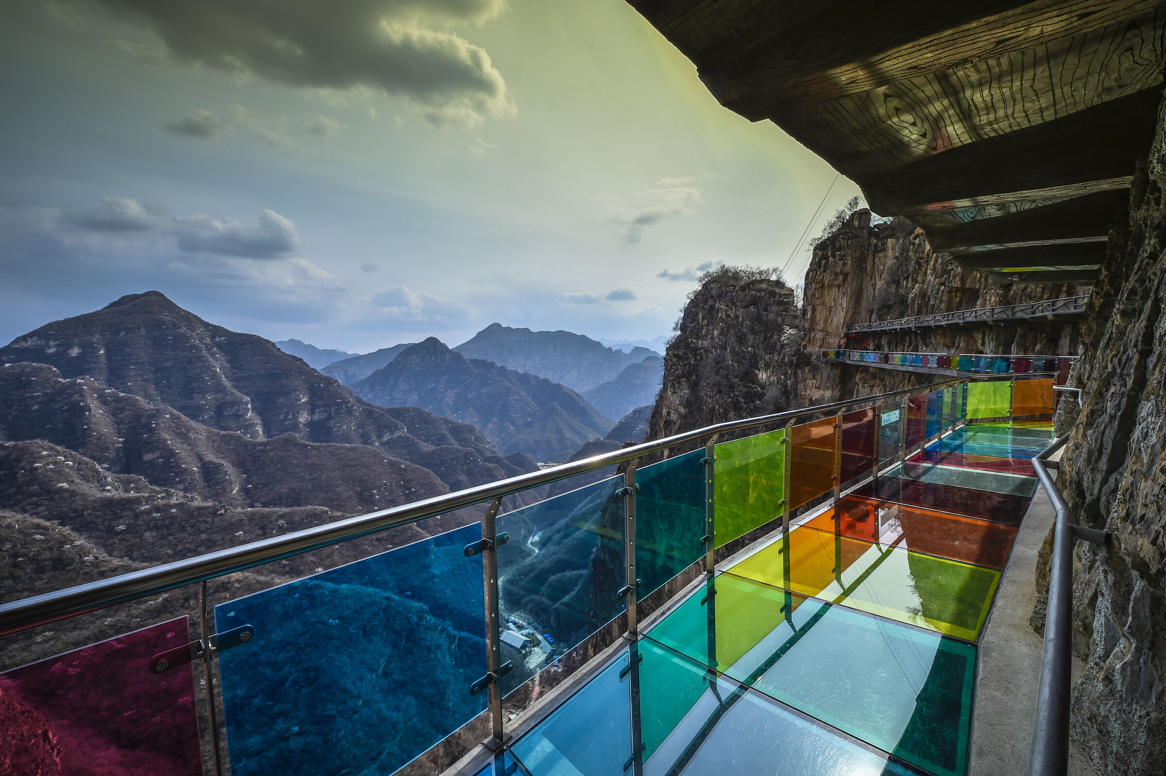 Vanceva Color PVB Interlayers for laminated glass by Vanceva Color PVB ...