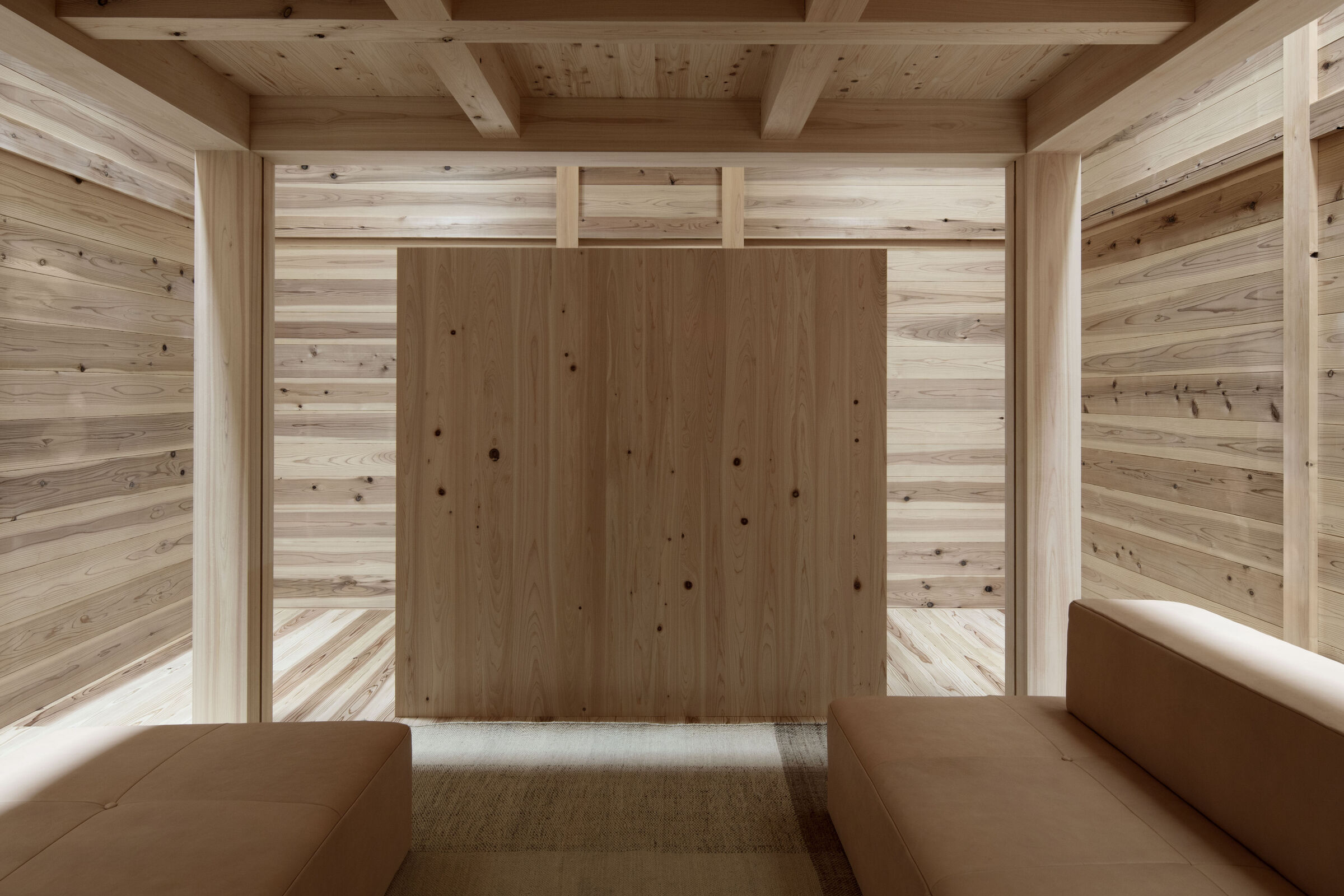 Uno Tomaoki Architects design a windowless house for healing and ...