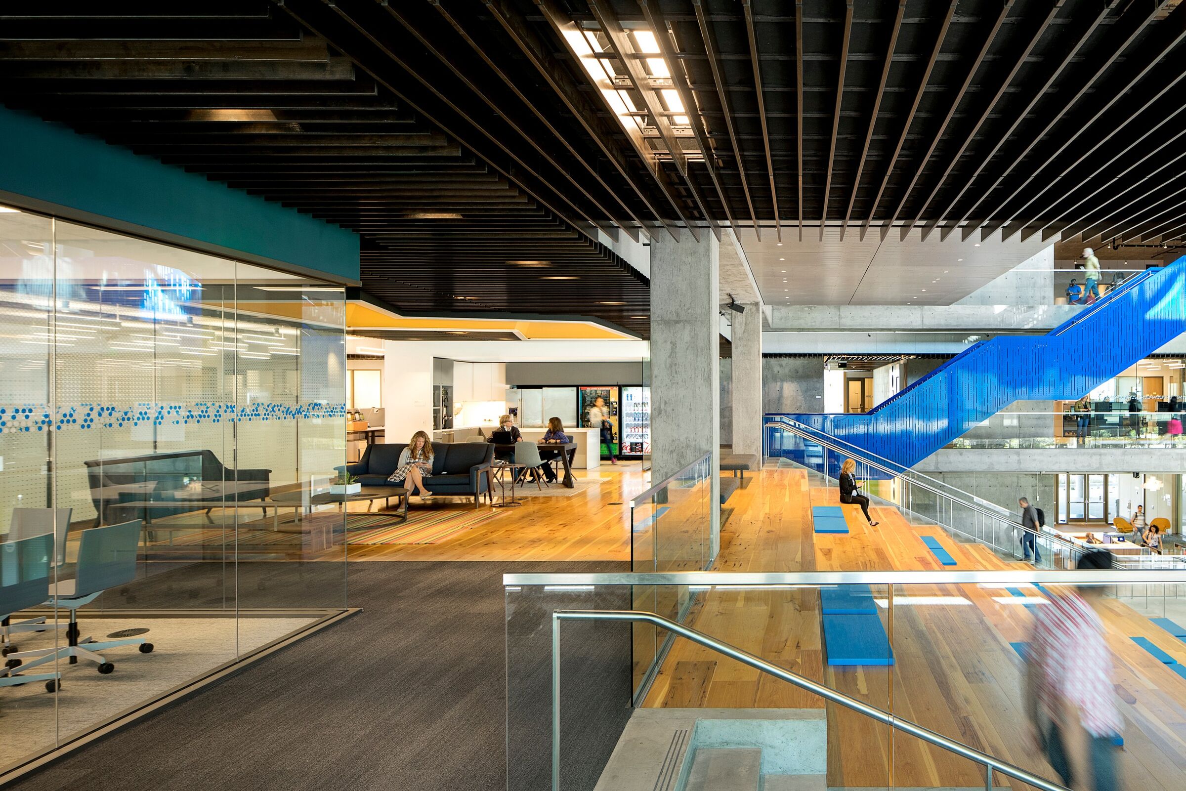 Gallery of Intuit Marine Way Building | Clive Wilkinson Architects ...