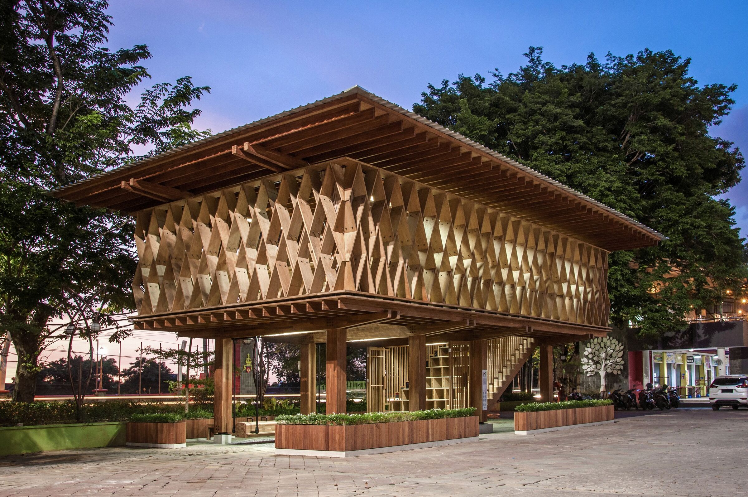 Gallery of Microlibrary Warak Kayu | SHAU | Media - 11