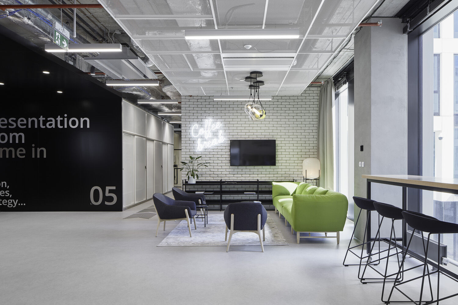 Gallery of Deloitte Prague office | Atelier Kunc Architects | Media - 9
