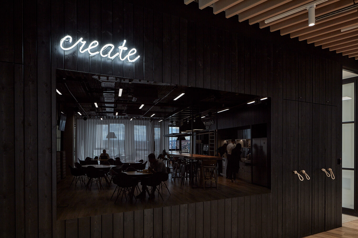 Gallery of Deloitte Prague office | Atelier Kunc Architects | Media - 24