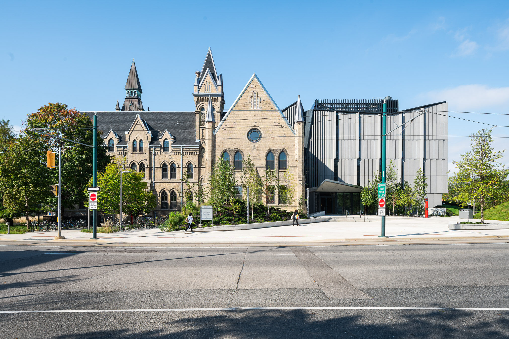 Gallery of Daniels Building at One Spadina Crescent | Michael Muraz ...