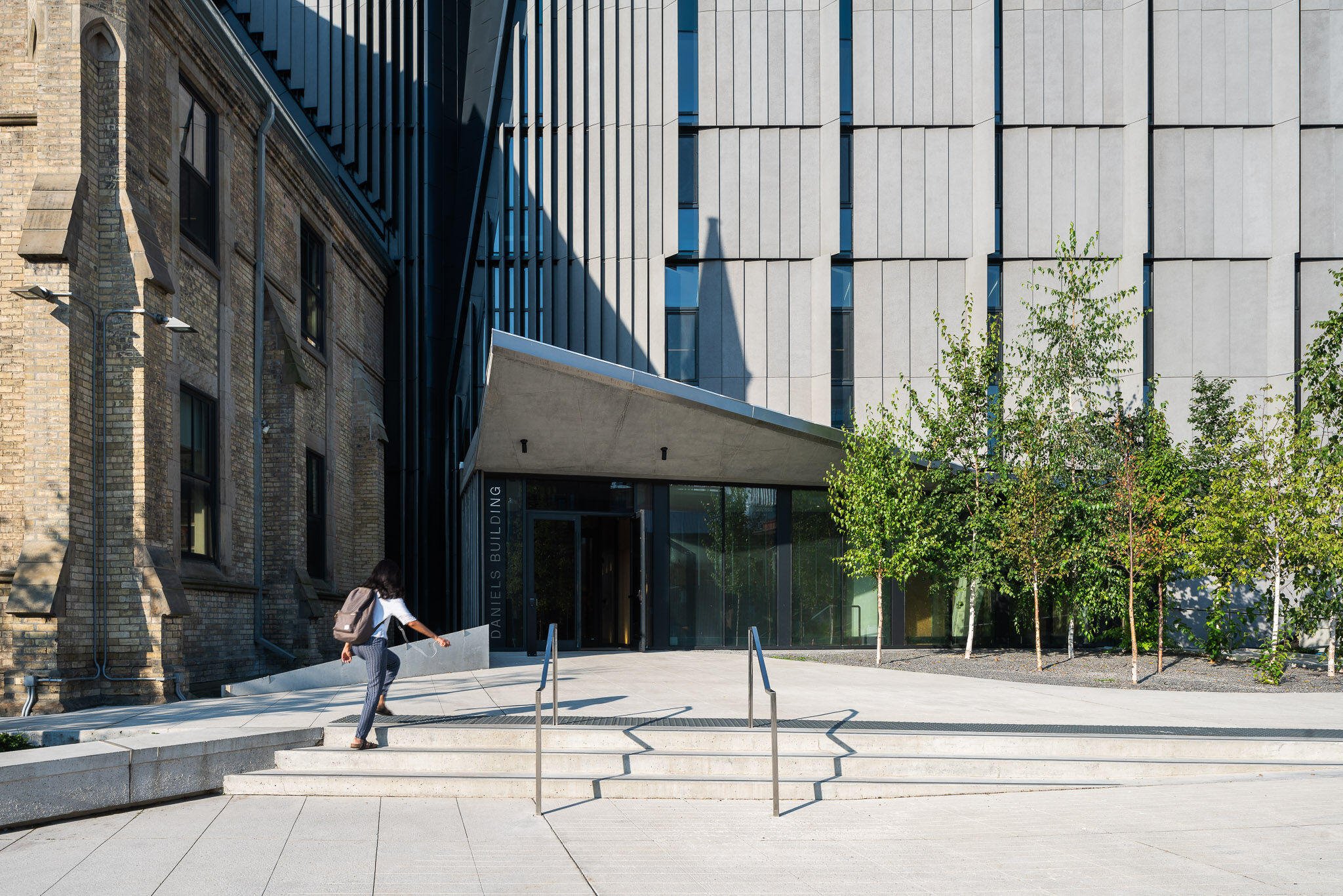 Gallery of Daniels Building at One Spadina Crescent | Michael Muraz ...