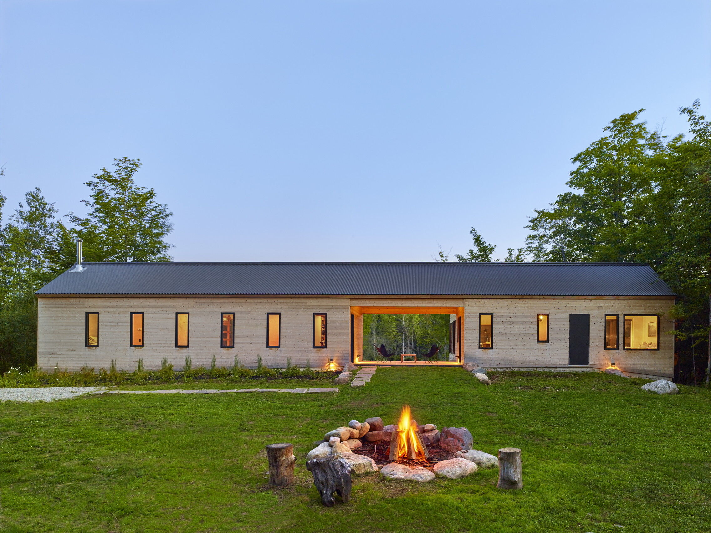 103, Land House | WORKS OFFICE of Brian O'Brian Architect | Archello