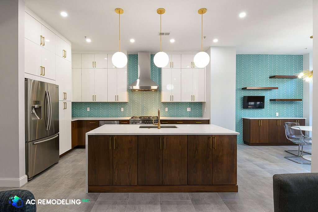 Contemporary Dual Tone Kitchen | AC Remodeling | Archello