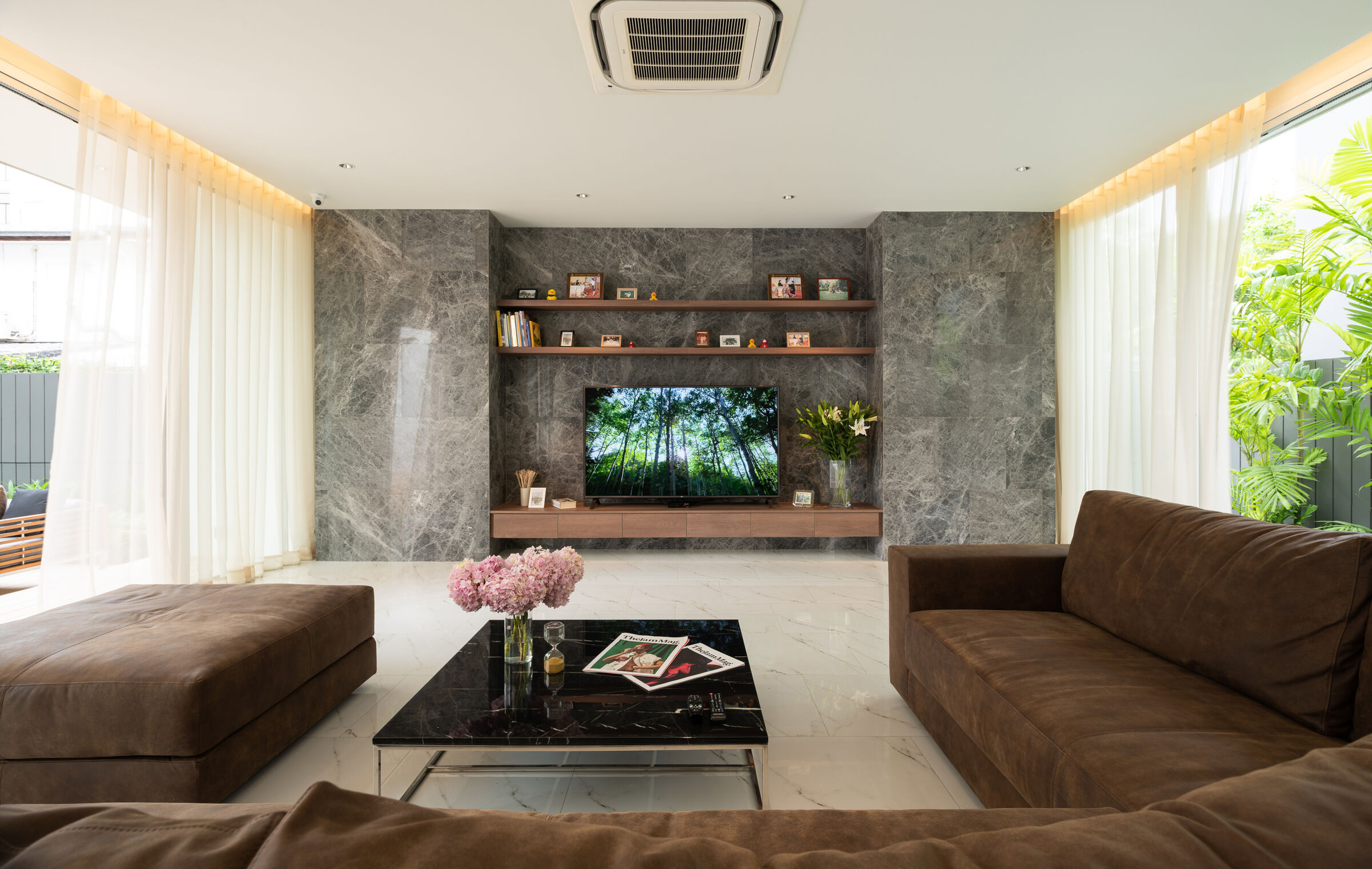 Gallery of W HOUSE | B+W Design Studio | Media - 10