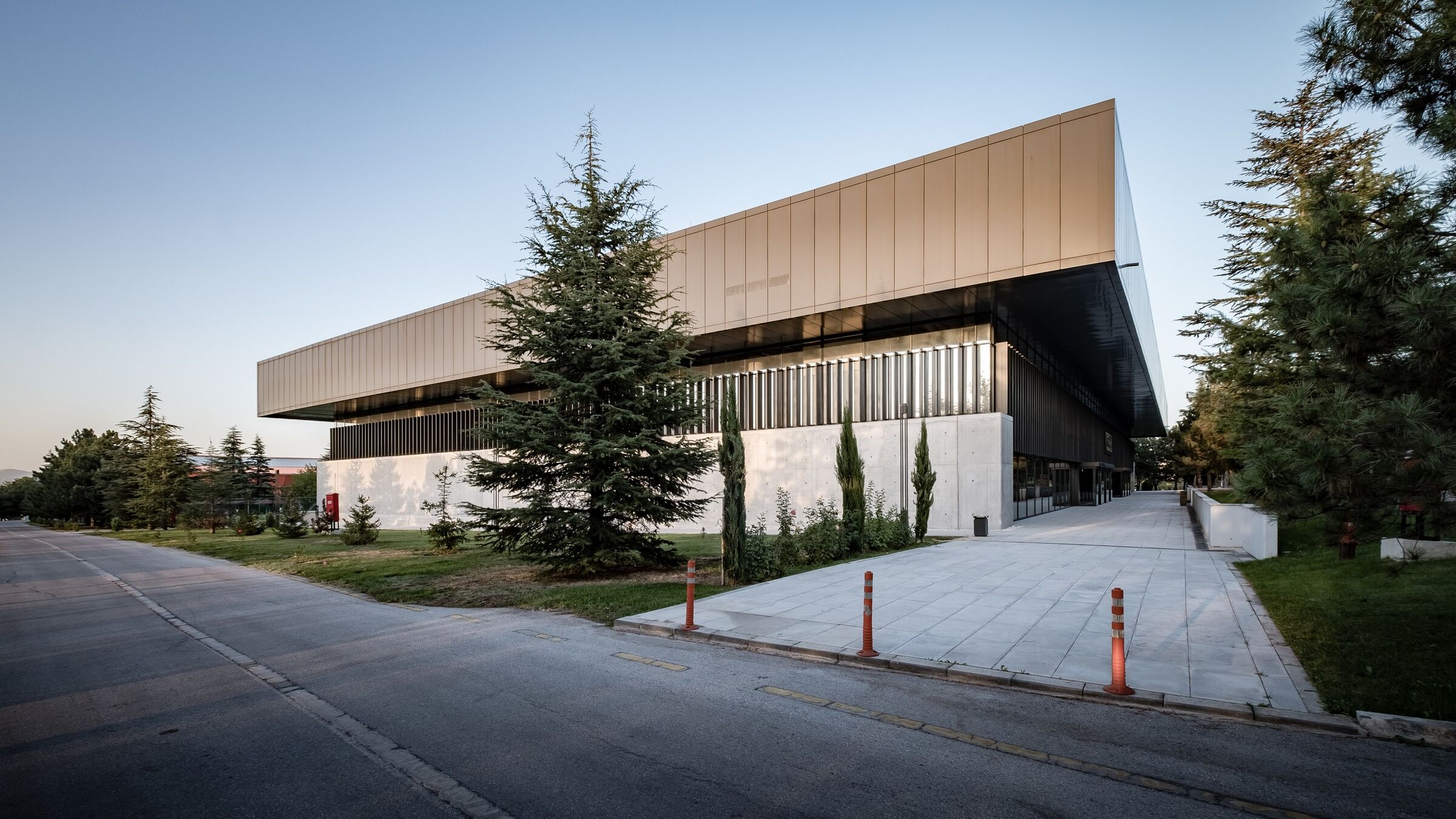 Military Academy Defence Sports Workout Hall | FREA | Archello