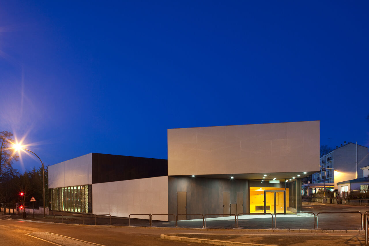 Precious stone / Gymnasium Richard Mique | BFV ARCHITECTES | Archello