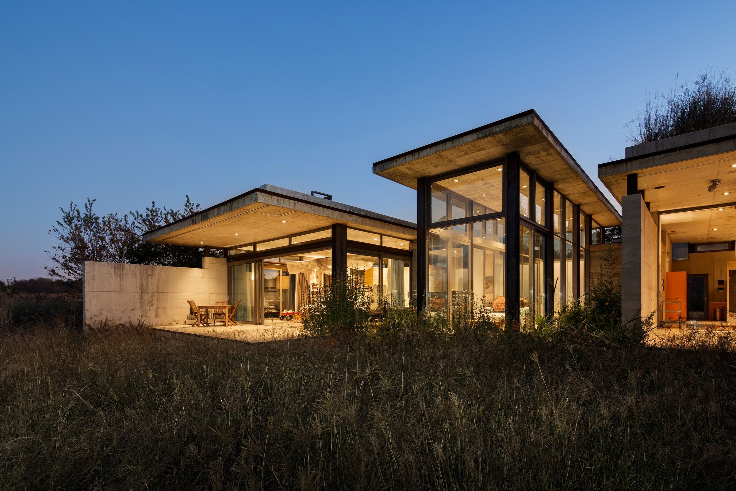 House V, Monaghan Farm, Lanseria | Daffonchio & Associates Architects ...