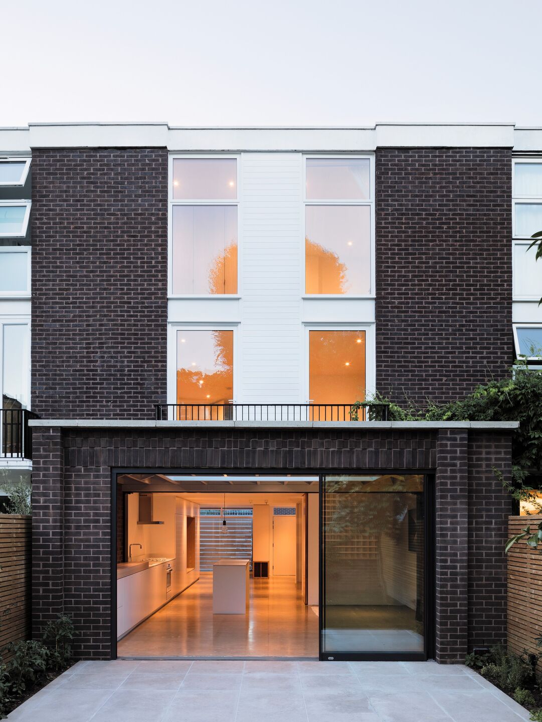 Elliott Square House | DF_DC | Archello