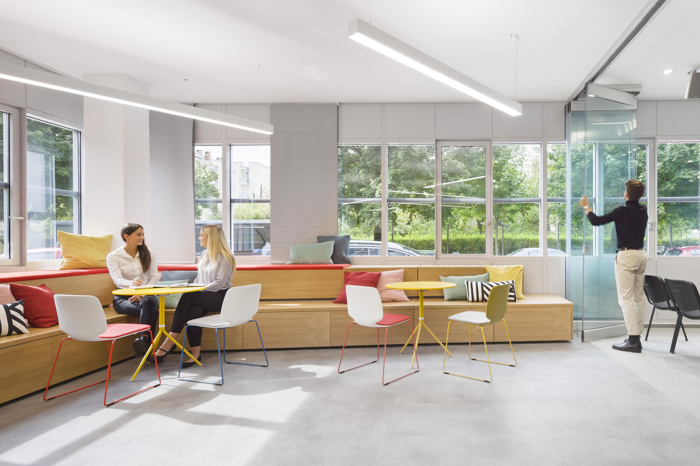 Gallery of BSH Living Office | Kragelj | Media - 5