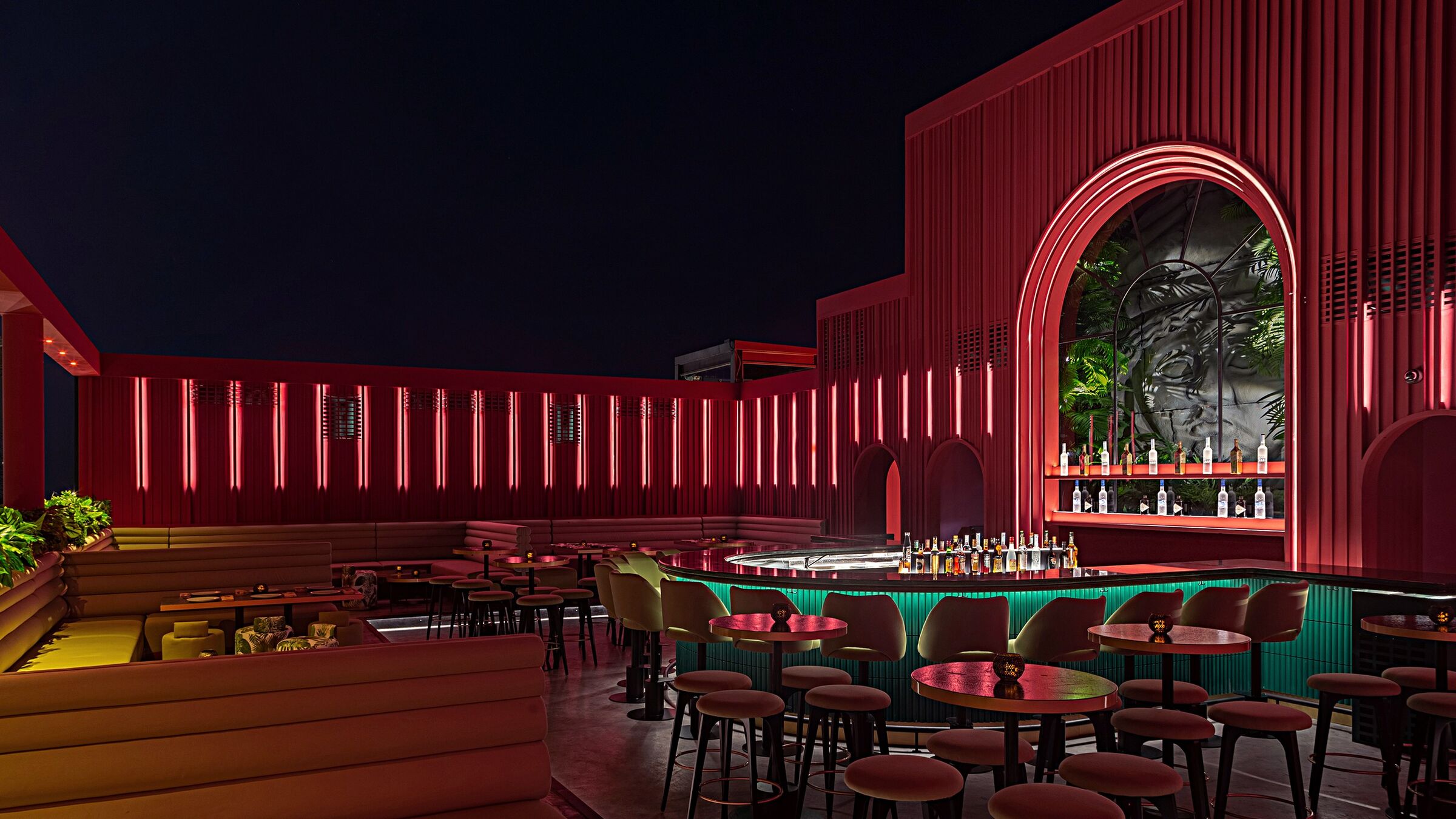 BAU rooftop lounge bar | Rabih Geha Architects (RG/ARCHITECTS) | Archello