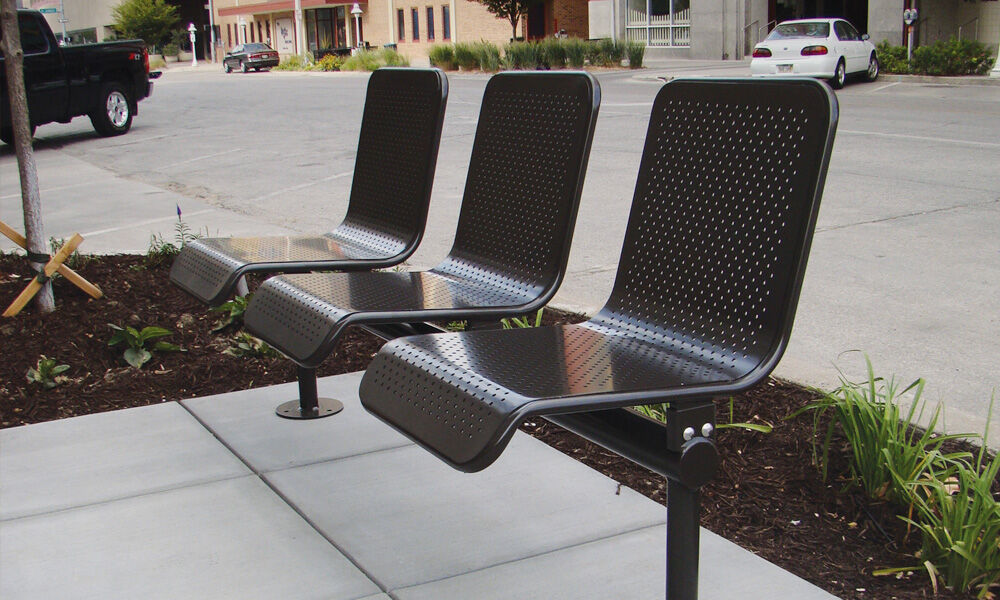 Public Metro Seating by SiteScapes Inc. | Archello