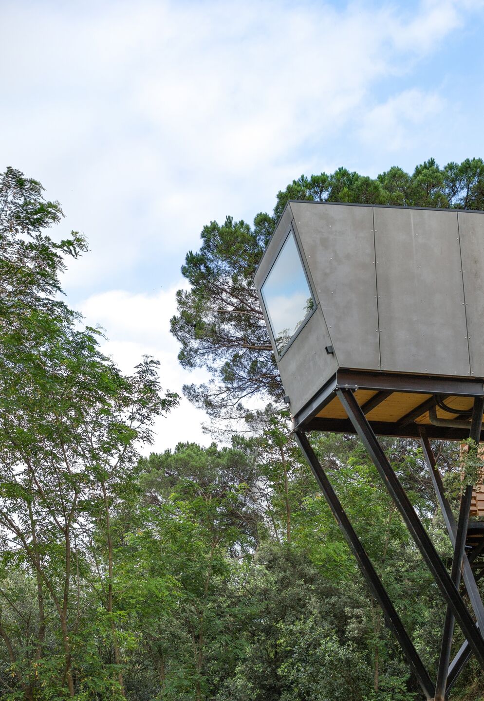 Gallery of DROP box N-240 hotel suite | In-Tenta design | Media - 11