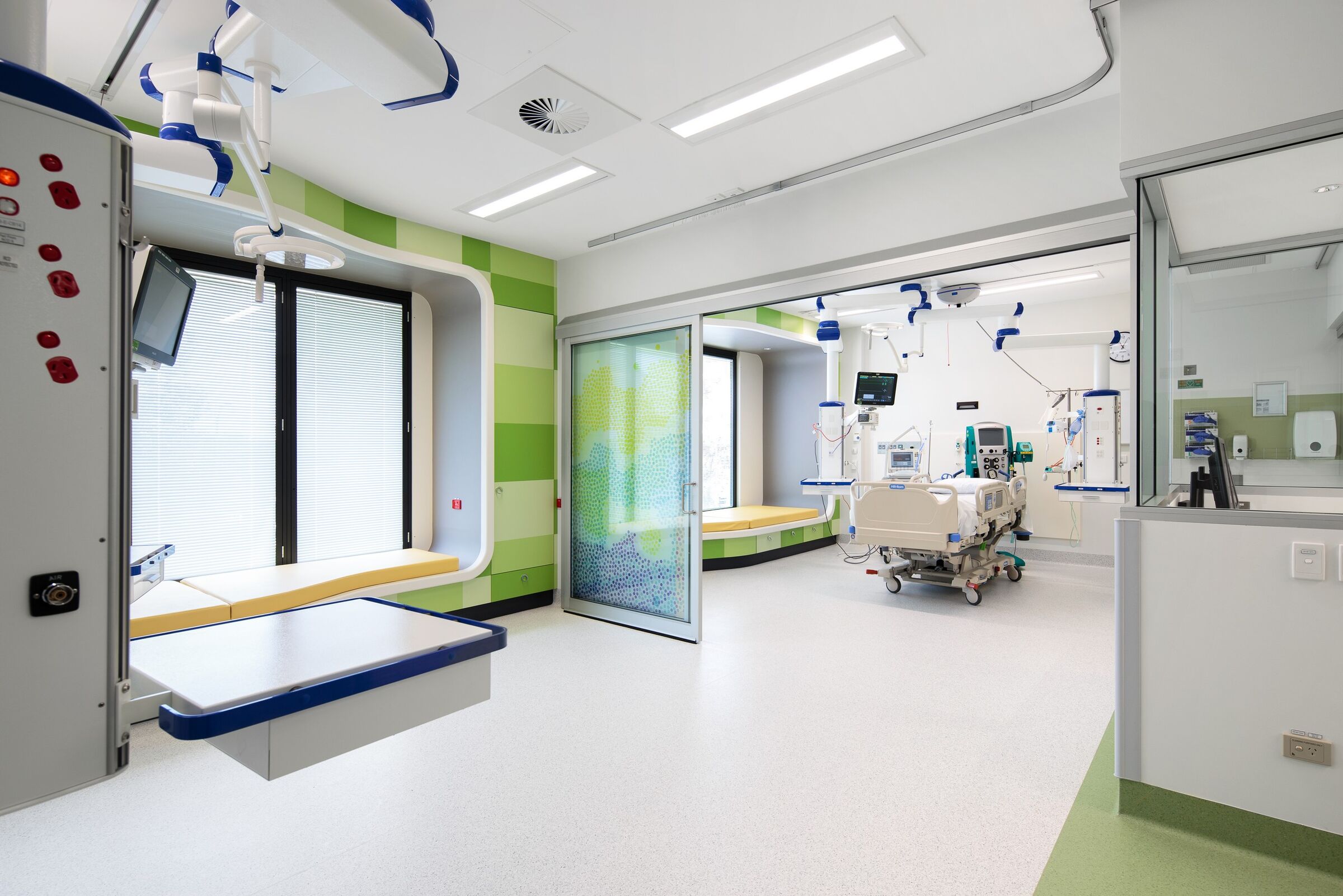Gallery of John Hunter Children's Hospital PICU | dwp | design ...