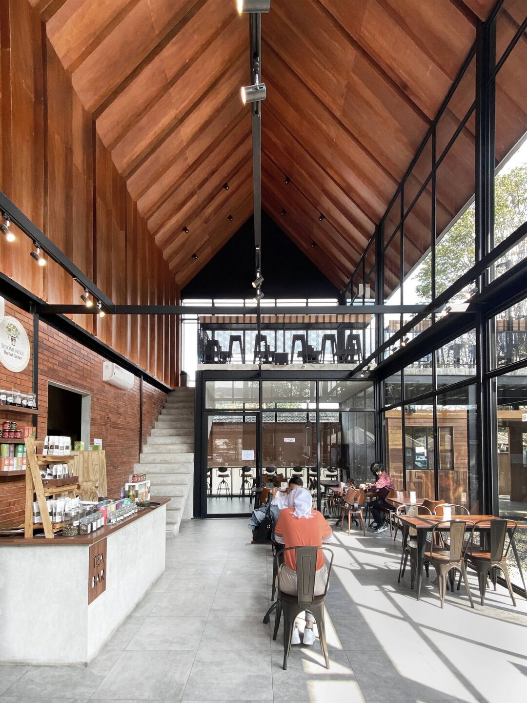 Gallery of Loko Café | Aaksen Responsible Aarchitecture | Media - 11