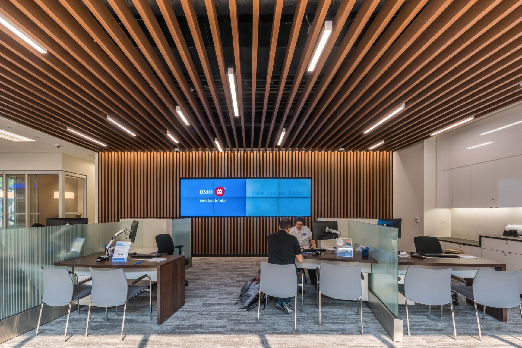 Tignum (Wall & Ceiling baffles) nach MAXXIT SYSTEMS INC. | Archello