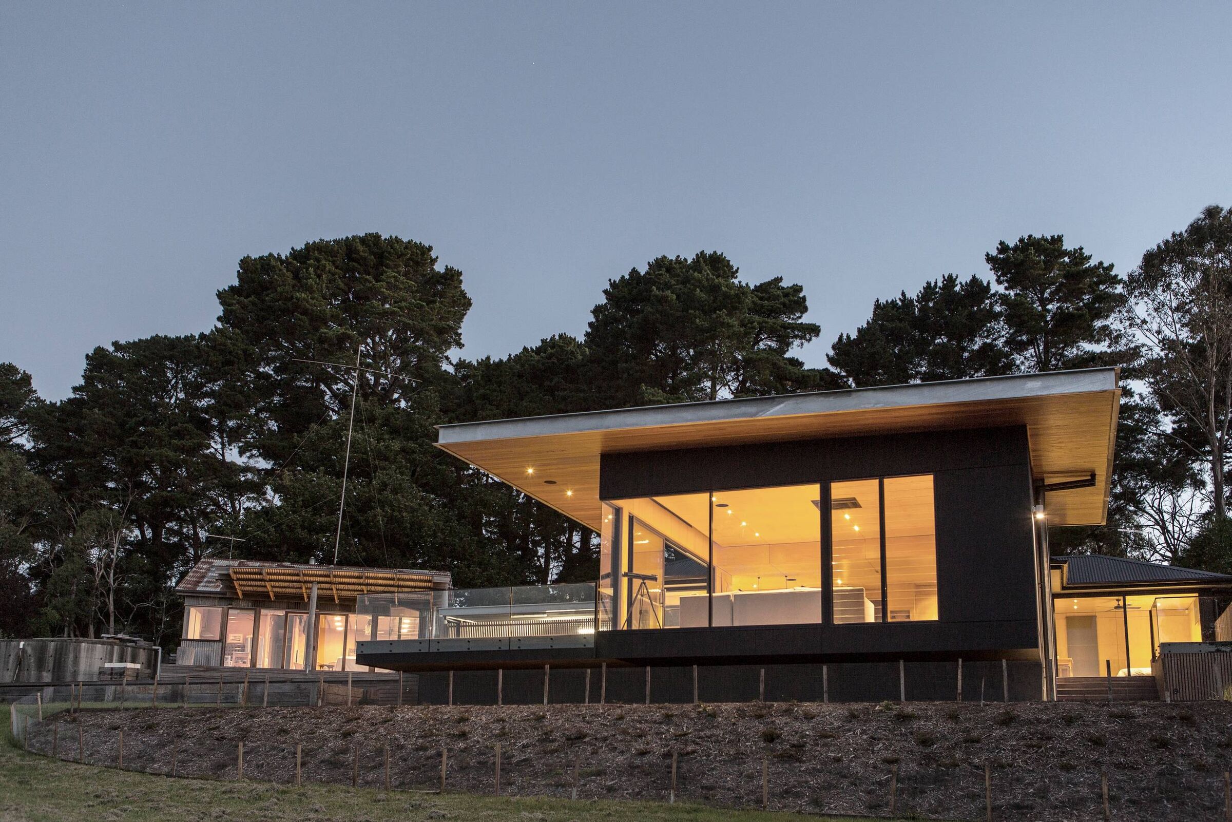 RED HILL HOUSE | Dankor Architecture | Archello