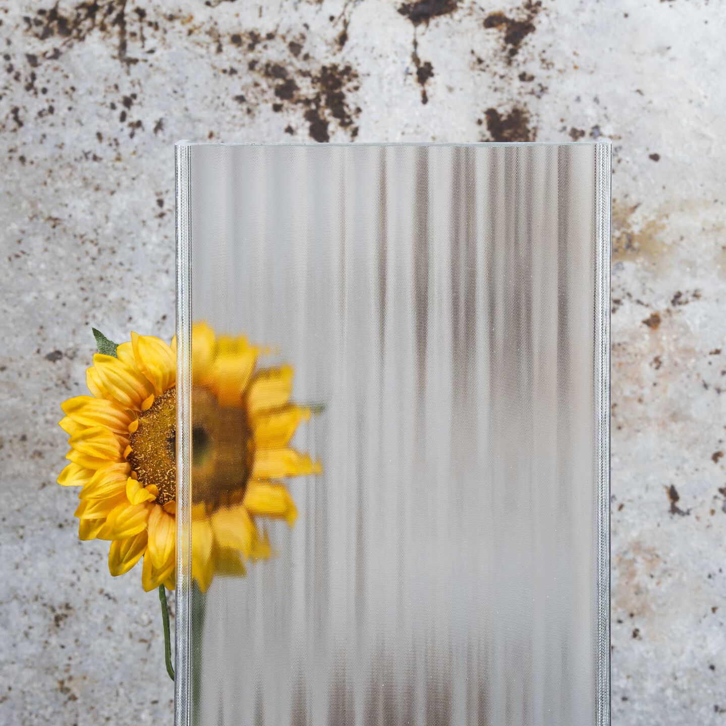 LINIT Moiré by GLASFABRIK LAMBERTS | Archello