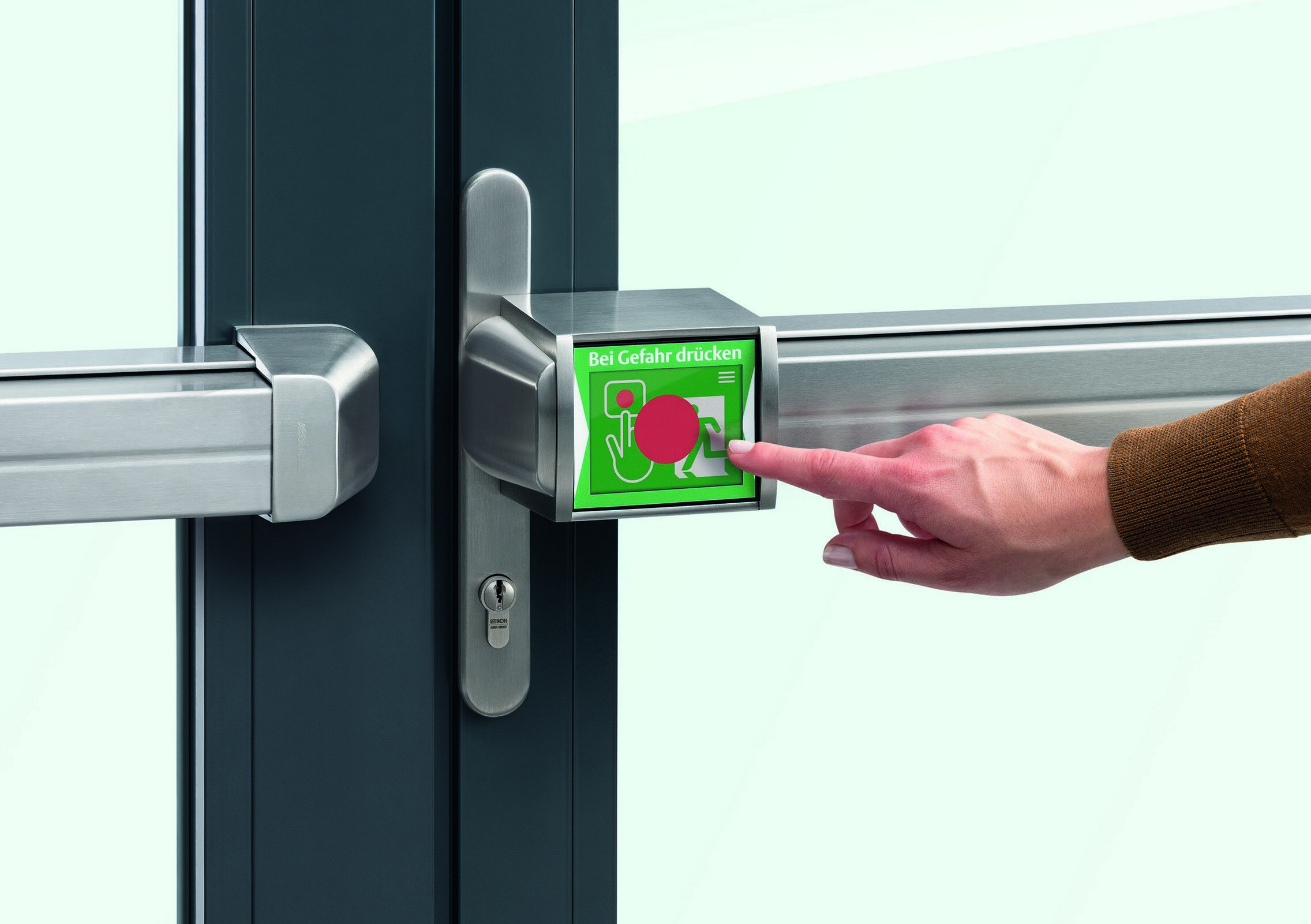 ePED panic touch bar da Assa Abloy Sicherheitstechnik GmbH | Archello